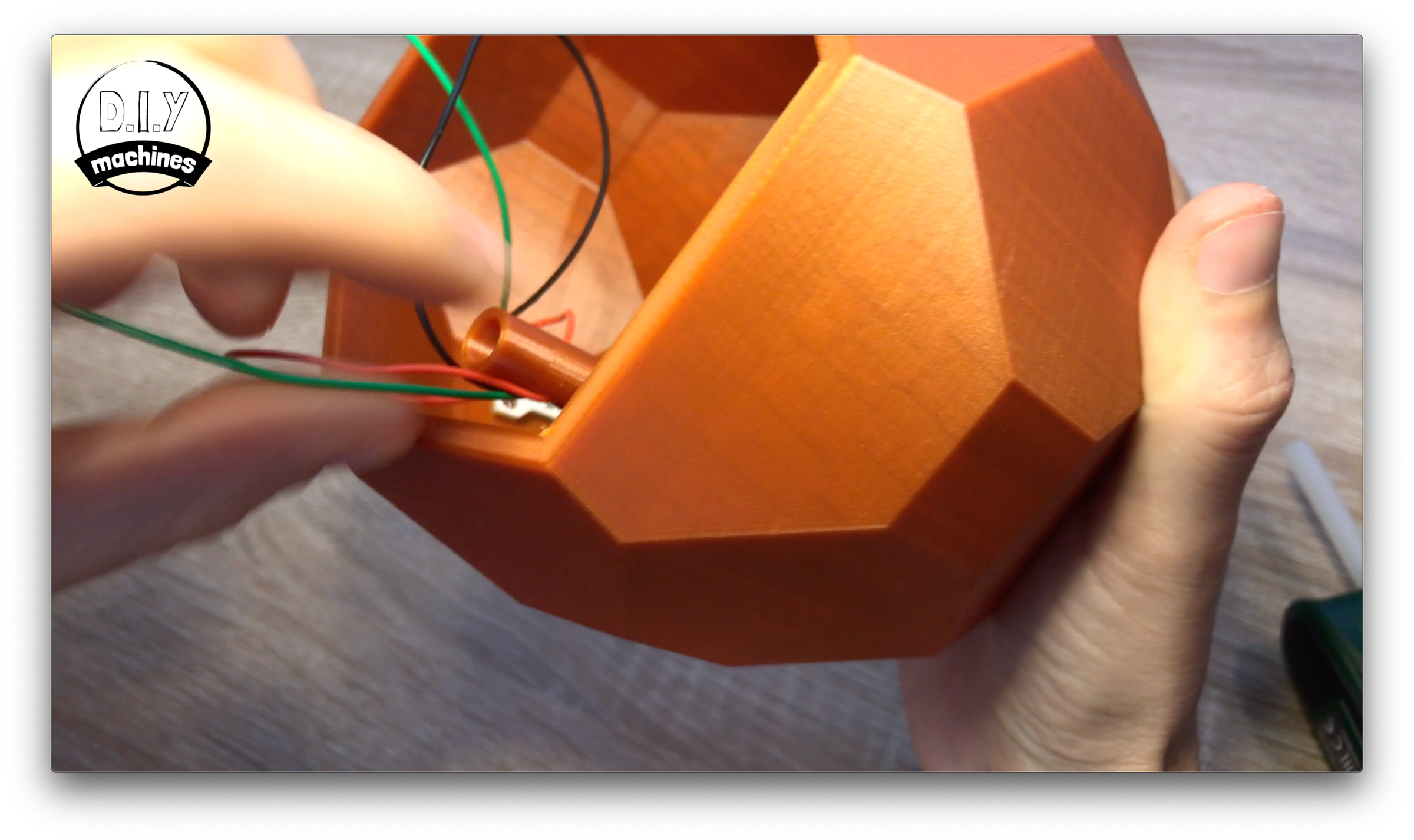 Automatic Smart Plant Pot - (DIY, 3D Printed, Arduino, Self Watering ...