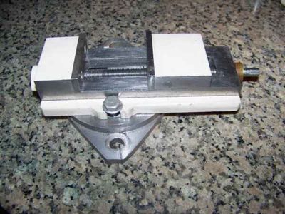 A Small Low Profile Machine Vise : 8 Steps (with Pictures) - Instructables