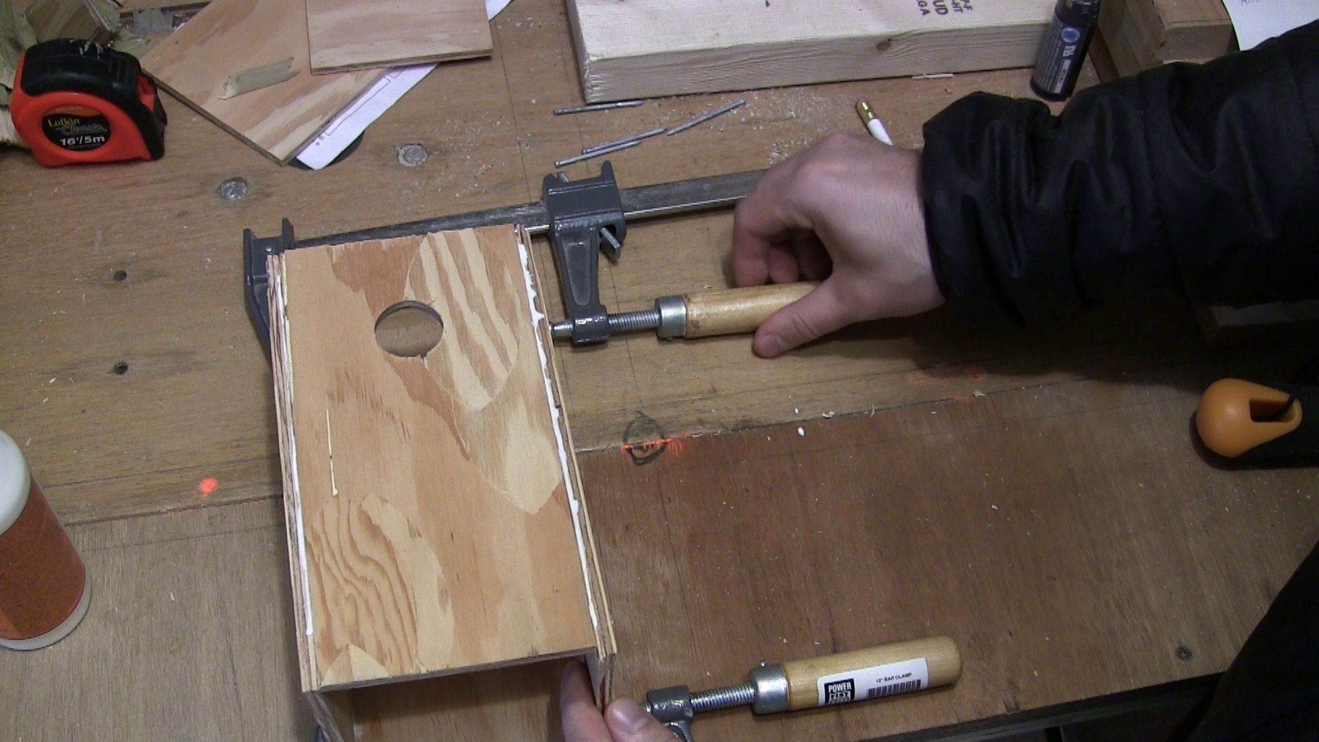 Simple Birdhouse for Chickadee : 8 Steps (with Pictures) - Instructables