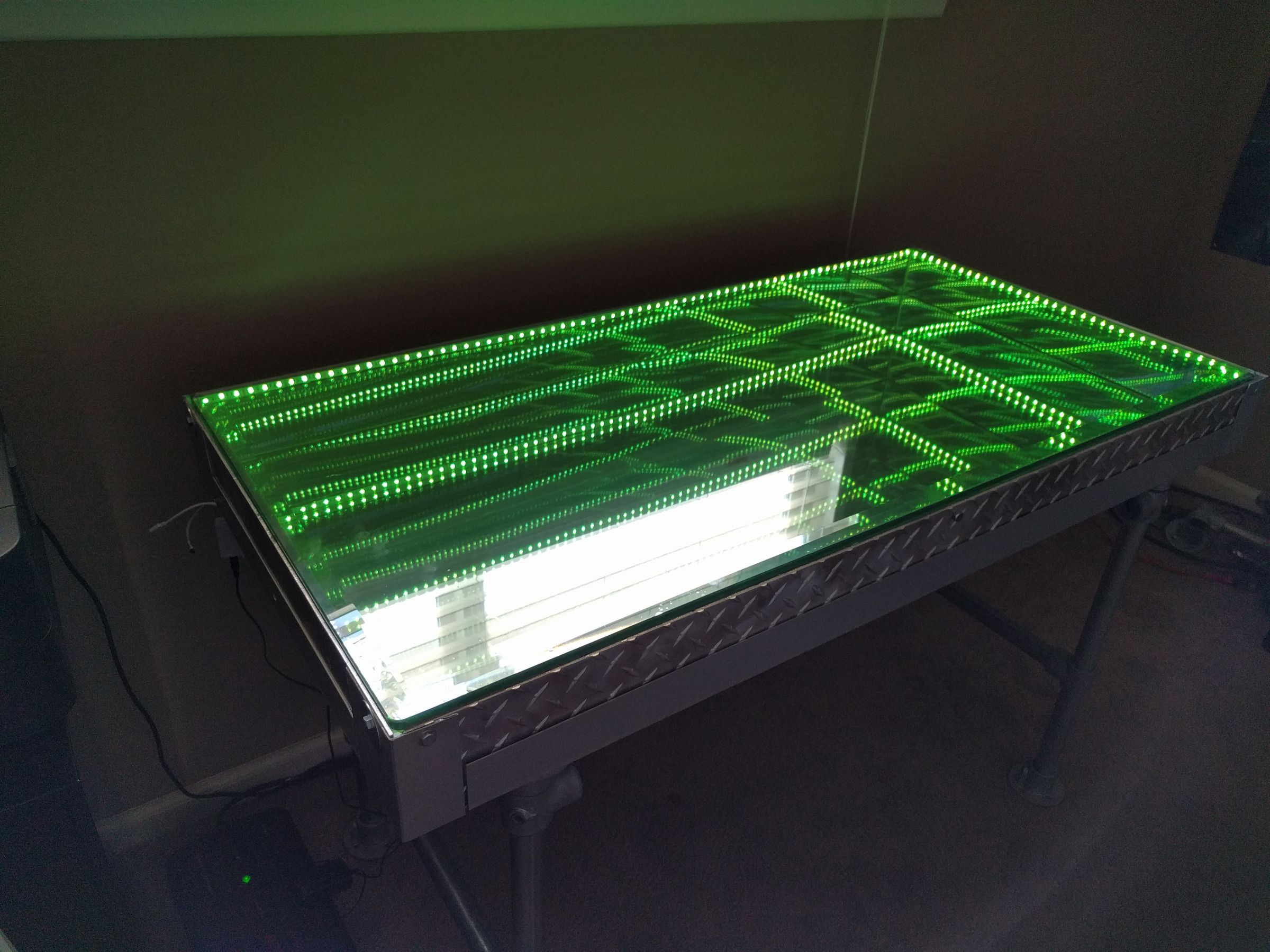 Tesseract Infinity Desk : 11 Steps (with Pictures) - Instructables