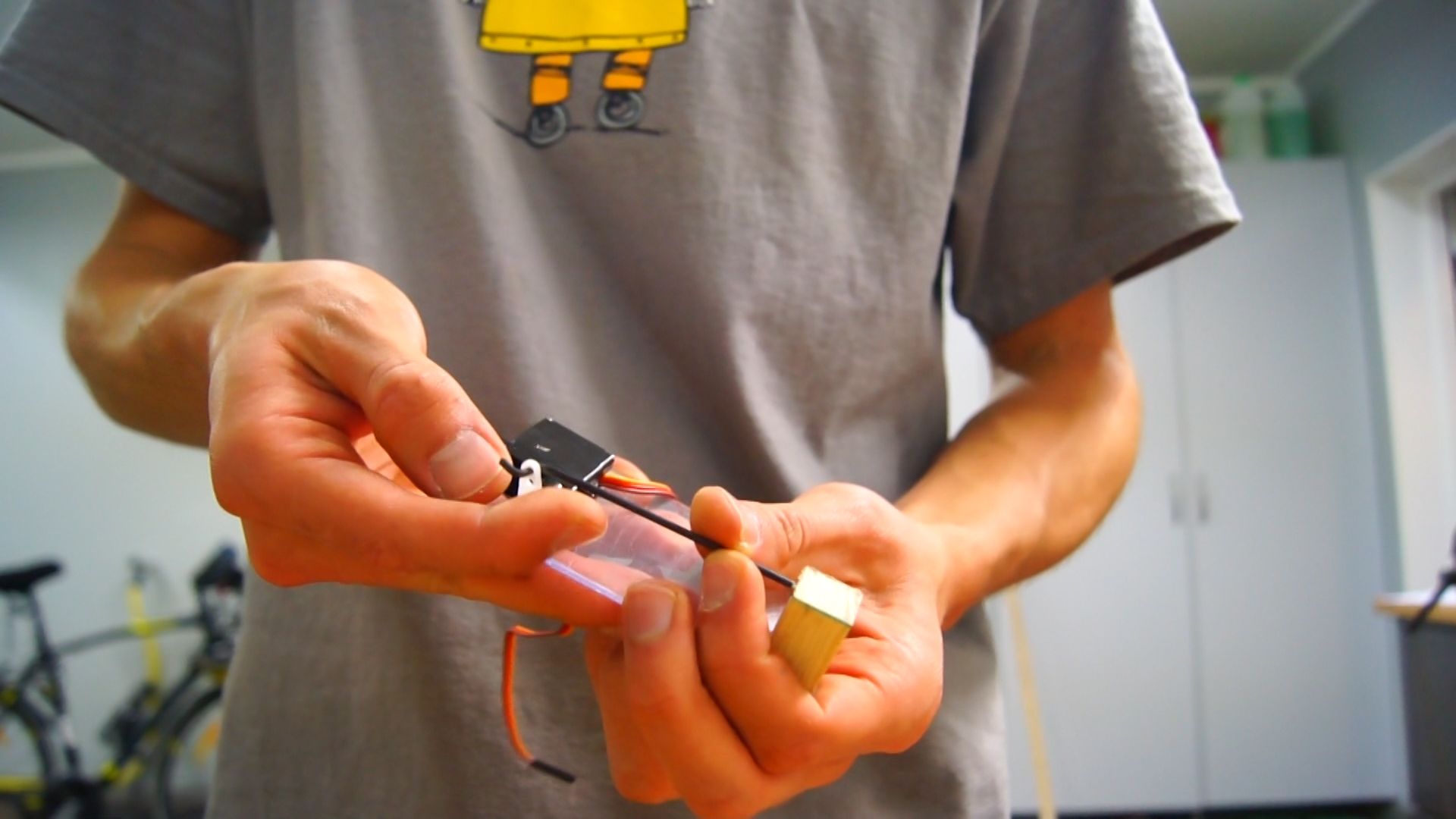 Remote Control Drop Mechanism : 7 Steps (with Pictures) - Instructables