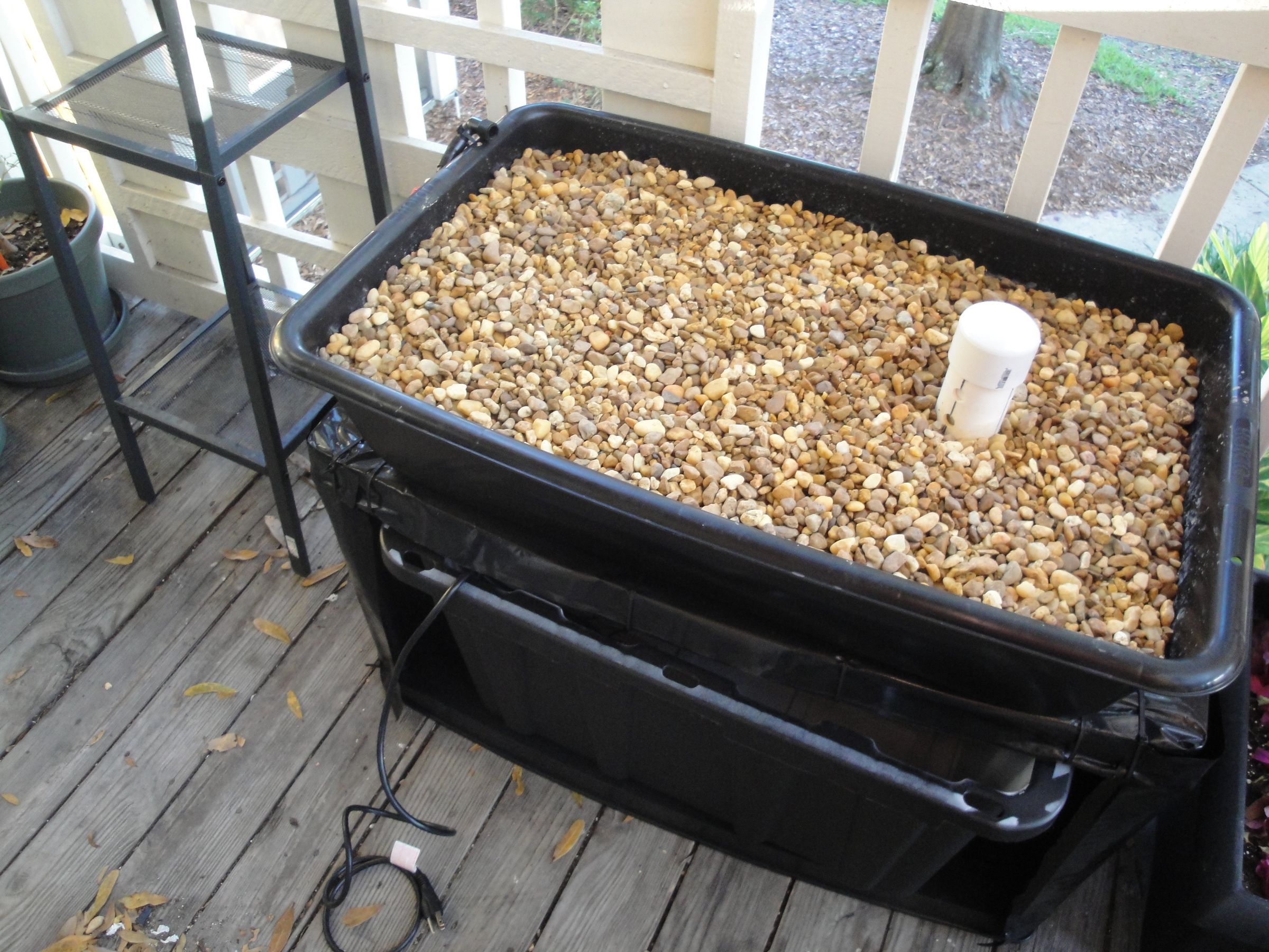Small DIY Aquaponics System : 7 Steps (with Pictures) - Instructables