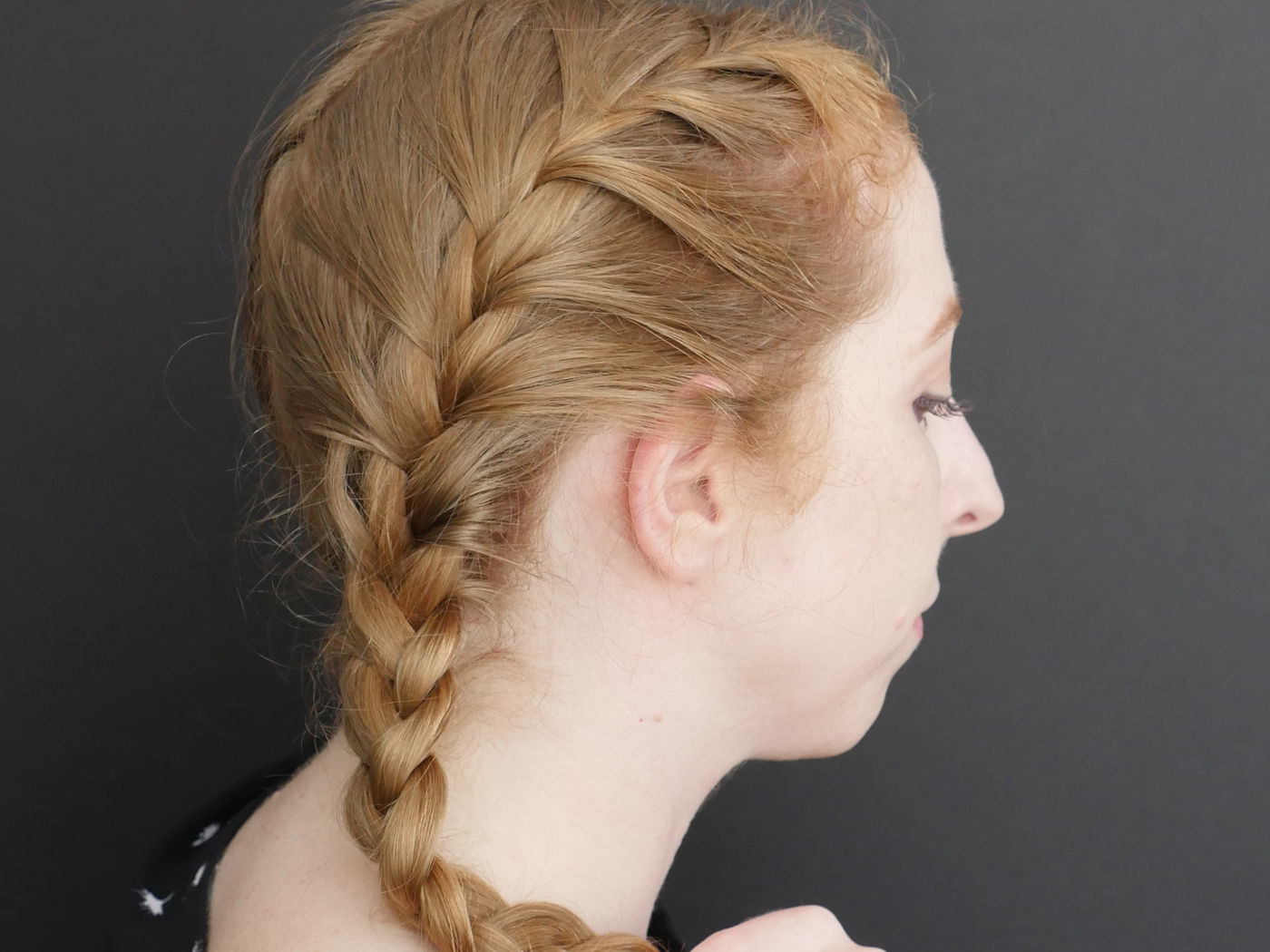 French Braid Basics : 4 Steps (with Pictures) - Instructables