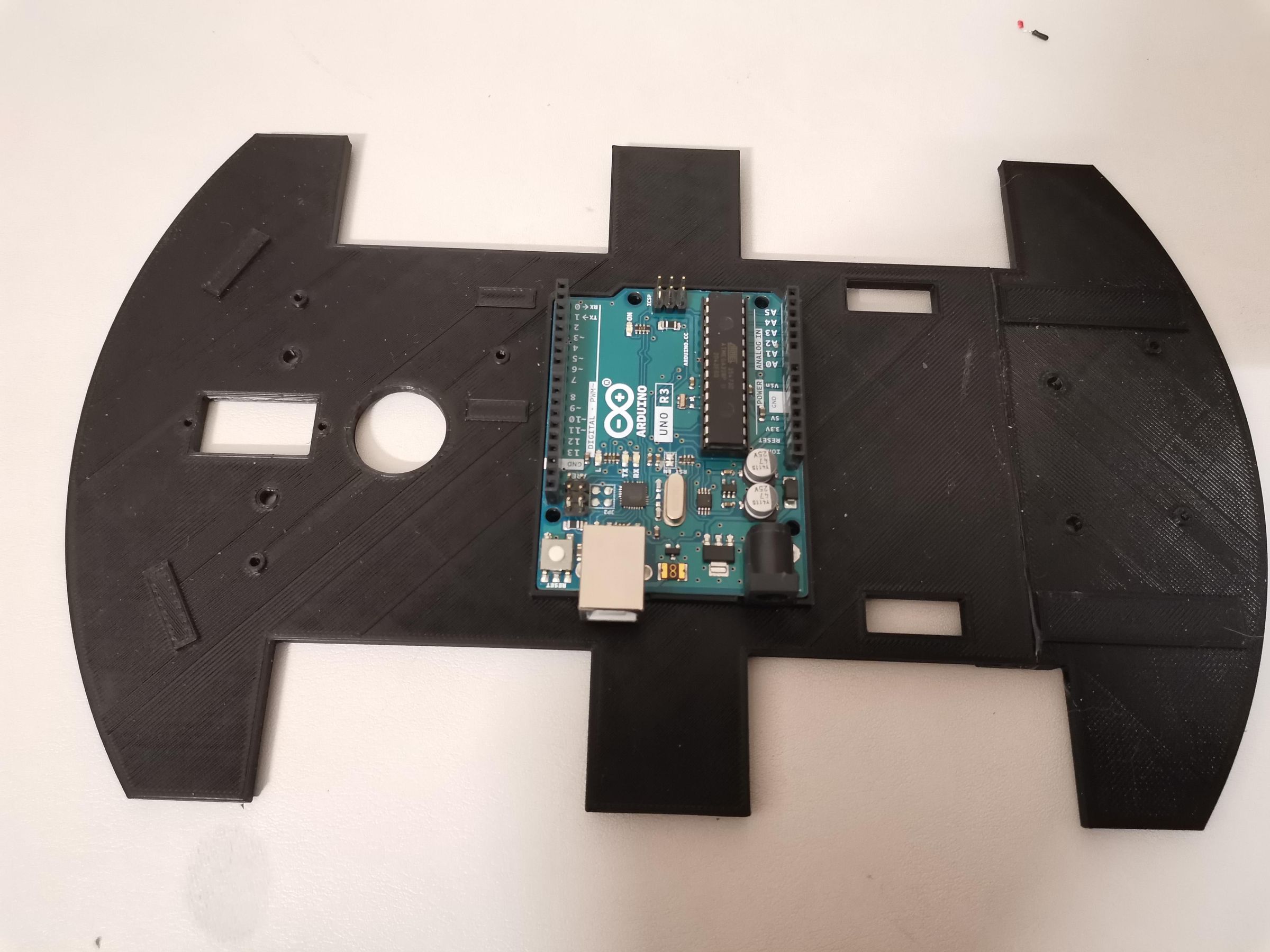 Arduino ESP32 All in One Robot (Obstacle Avoiding, Line Tracking ...