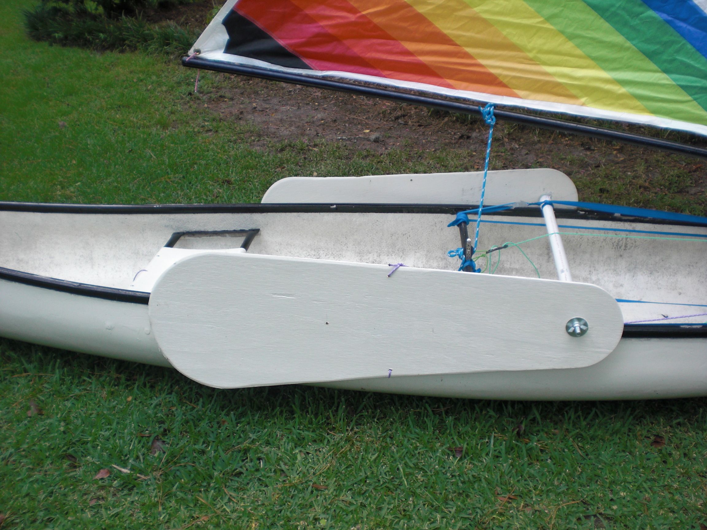 Sailing Rig for a Fiberglass Canoe : 4 Steps (with Pictures ...