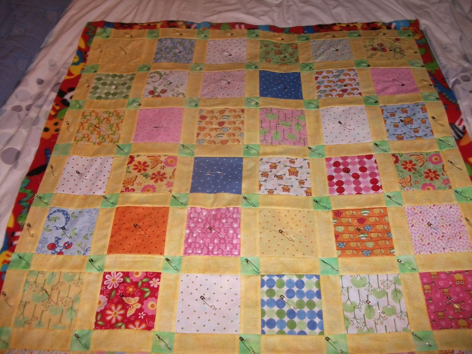 Charm Pack Baby Quilt : 12 Steps (with Pictures) - Instructables