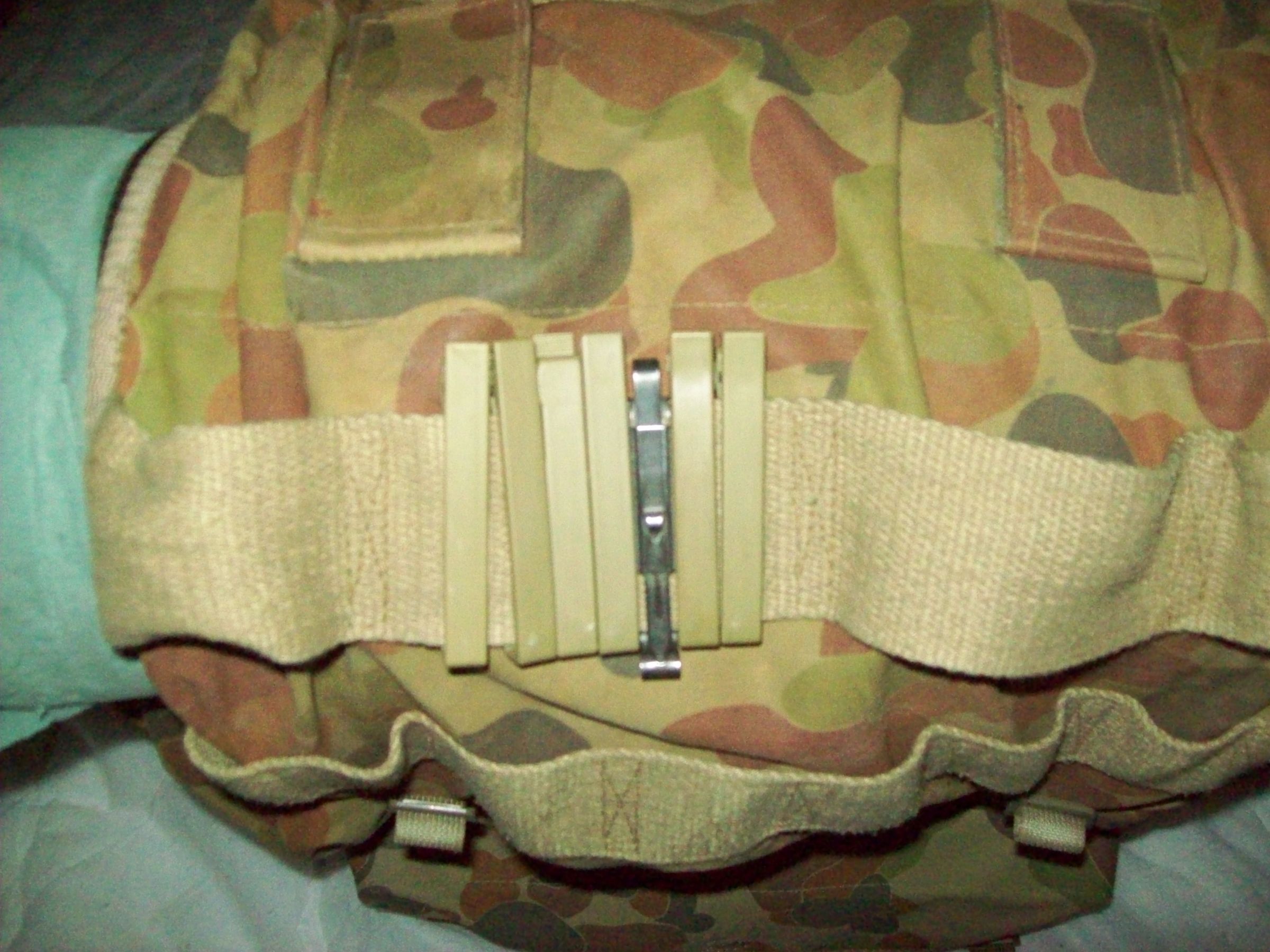 How to Assemble Field Equipment (australian Army Cadets) : 4 Steps ...