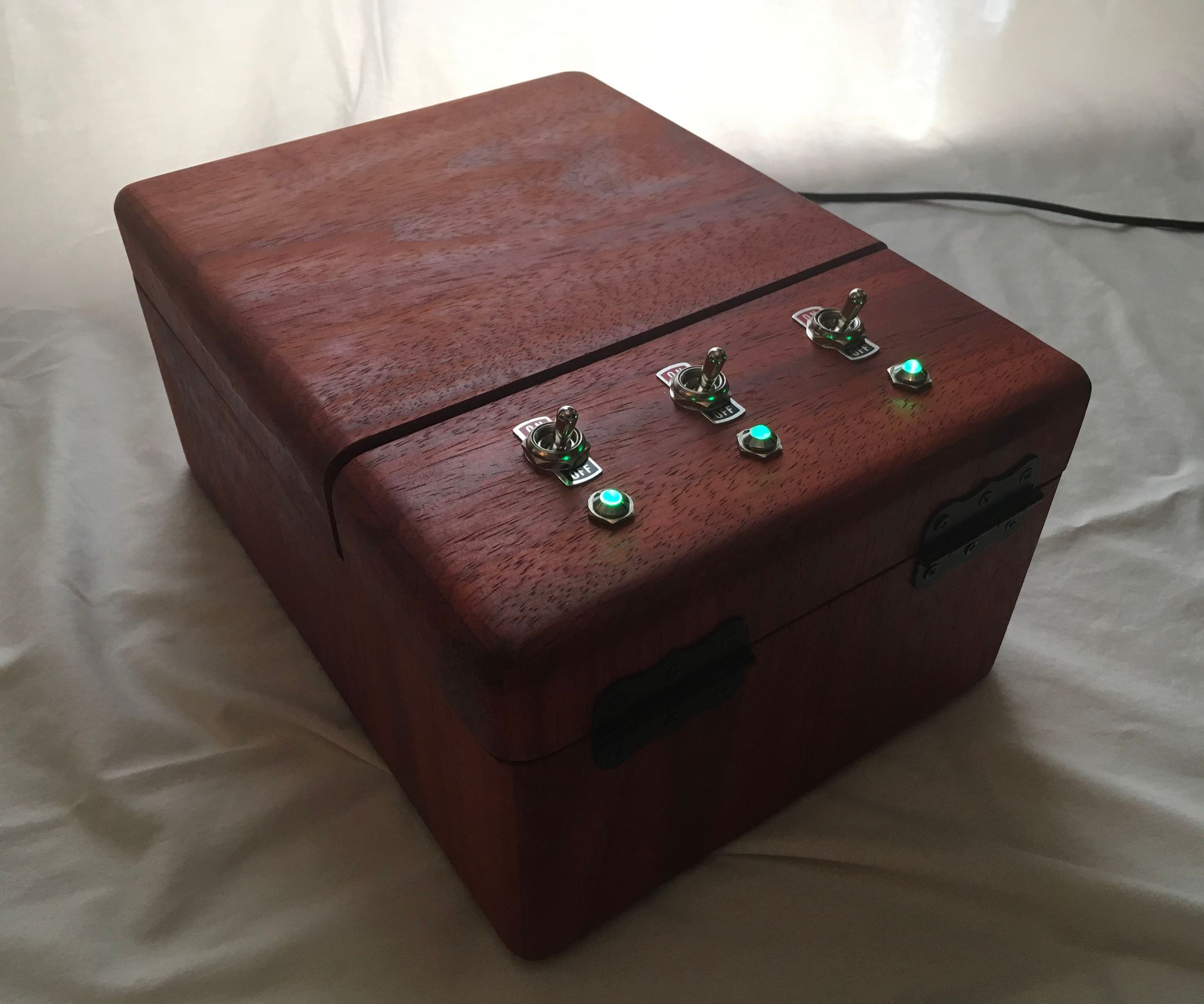 Useless Machine : 5 Steps (with Pictures) - Instructables