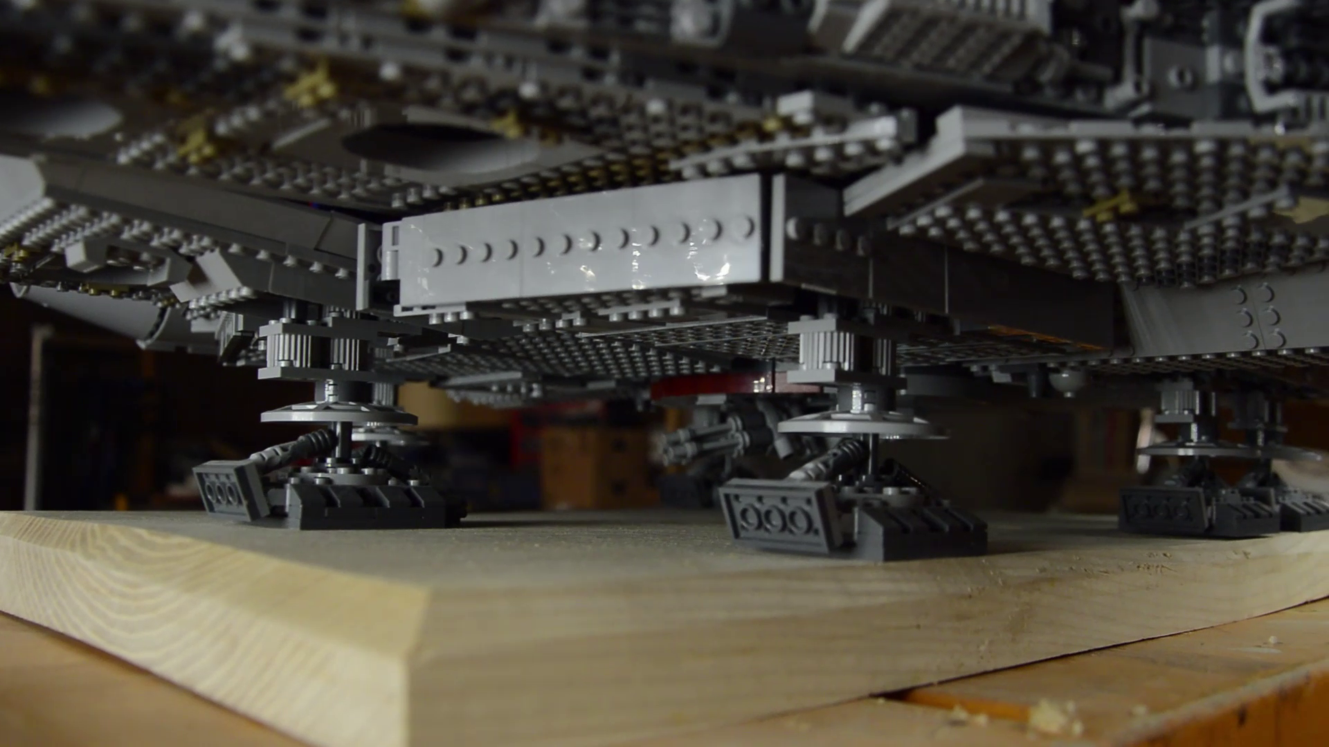 UCS Millennium Falcon Wall Mount : 14 Steps (with Pictures) - Instructables