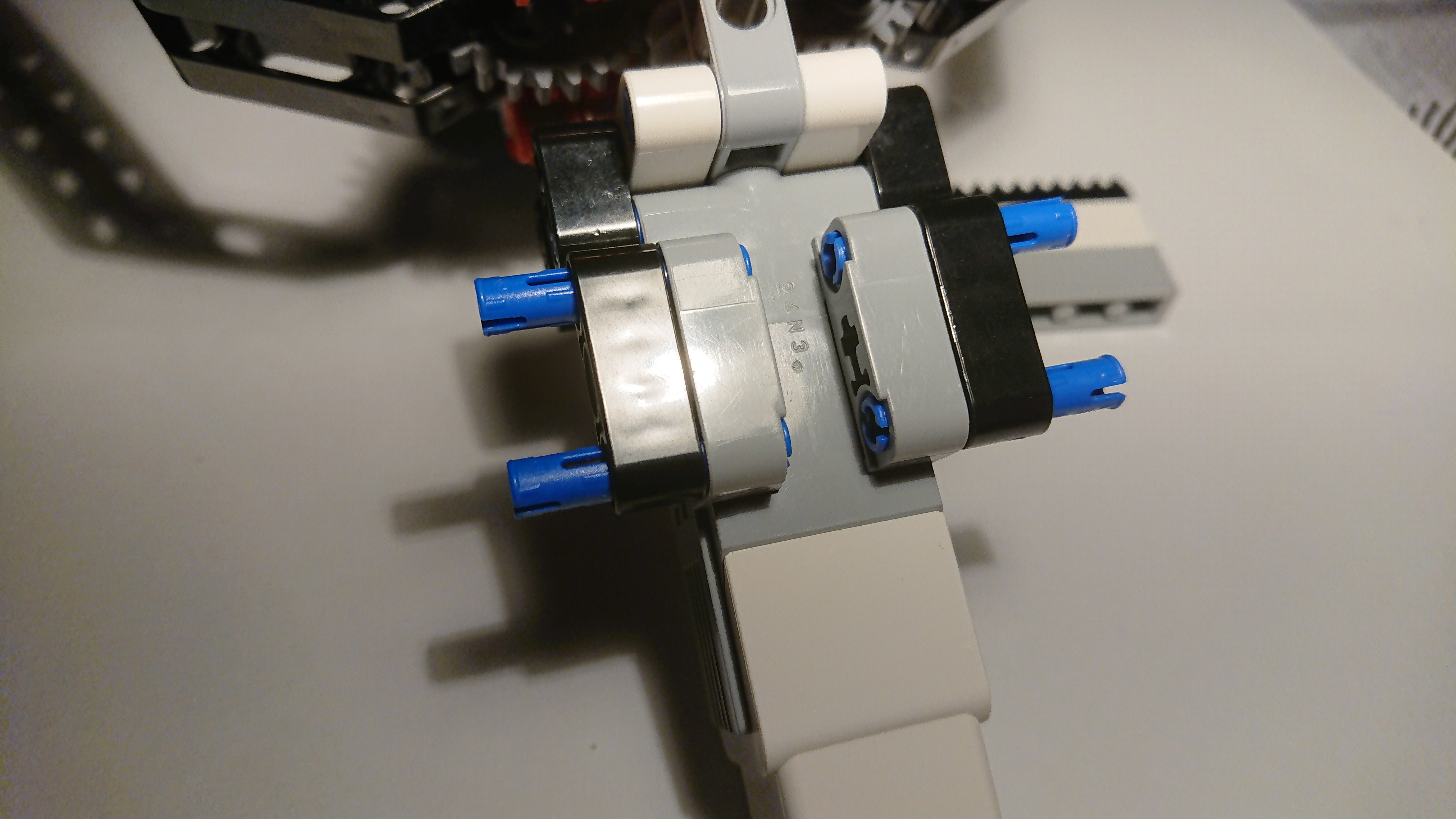 Ev3 Lego Gripper/Finder Robot : 7 Steps - Instructables