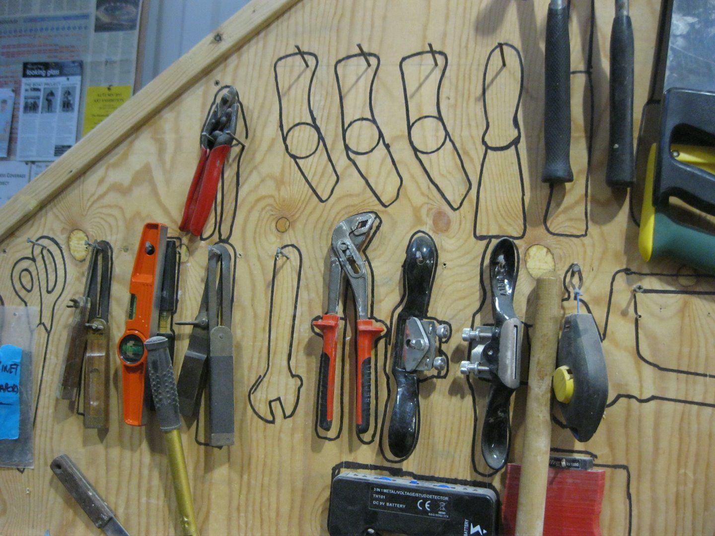 Shadow Board : 5 Steps - Instructables