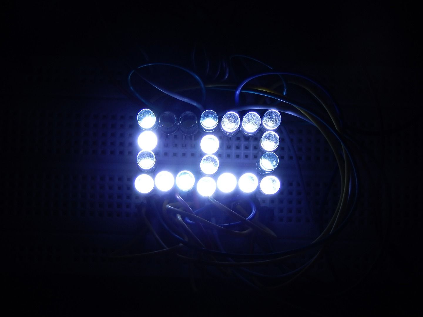 Seven Segment Display Using LEDs : 5 Steps (with Pictures) - Instructables