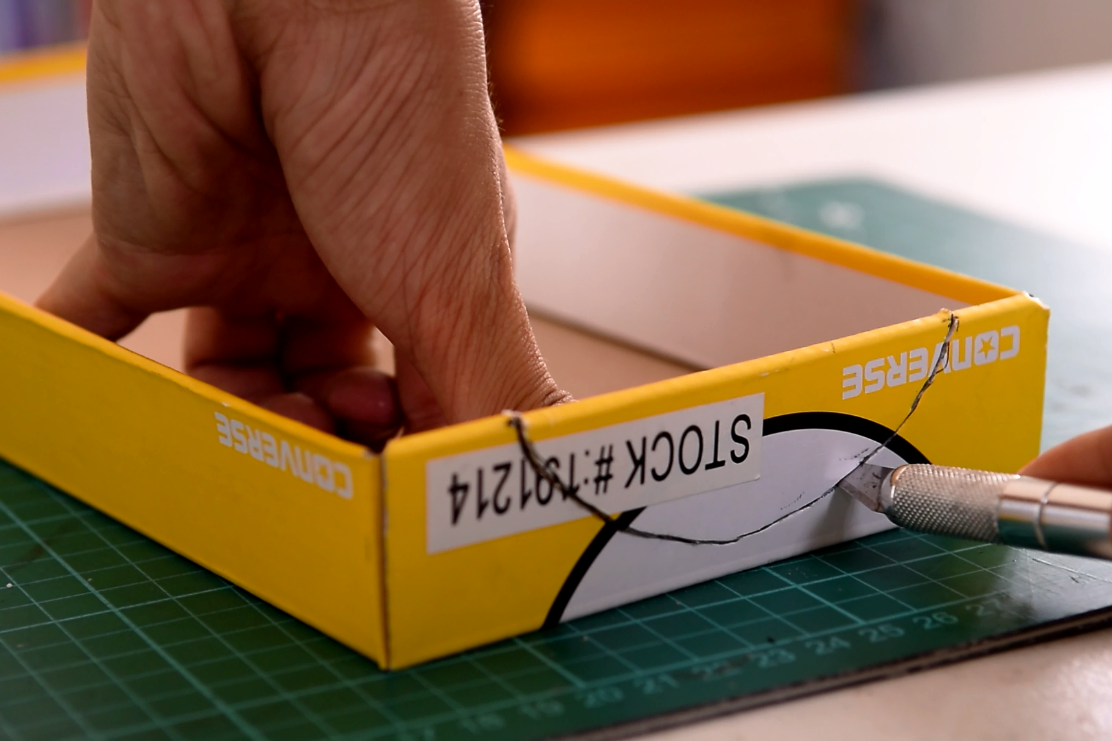 Build a Smartphone Projector With a Shoebox : 17 Steps (with Pictures ...