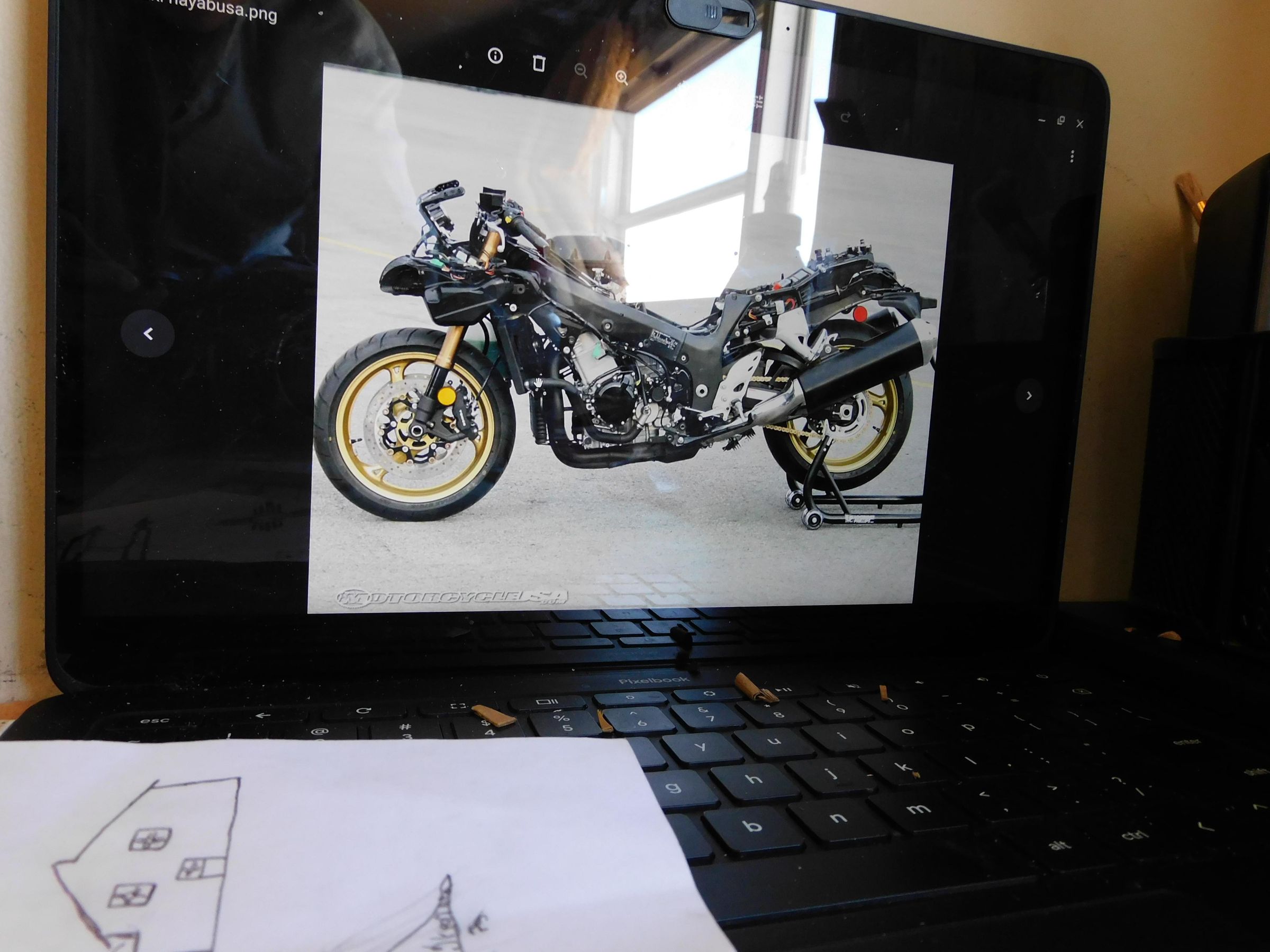 Cardboard Suzuki Hayabusa Chassis : 17 Steps (with Pictures ...