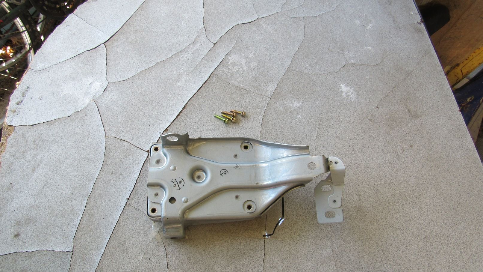 DIY: Reset Airbag Computer Crash Data : 8 Steps (with Pictures) - Instructables