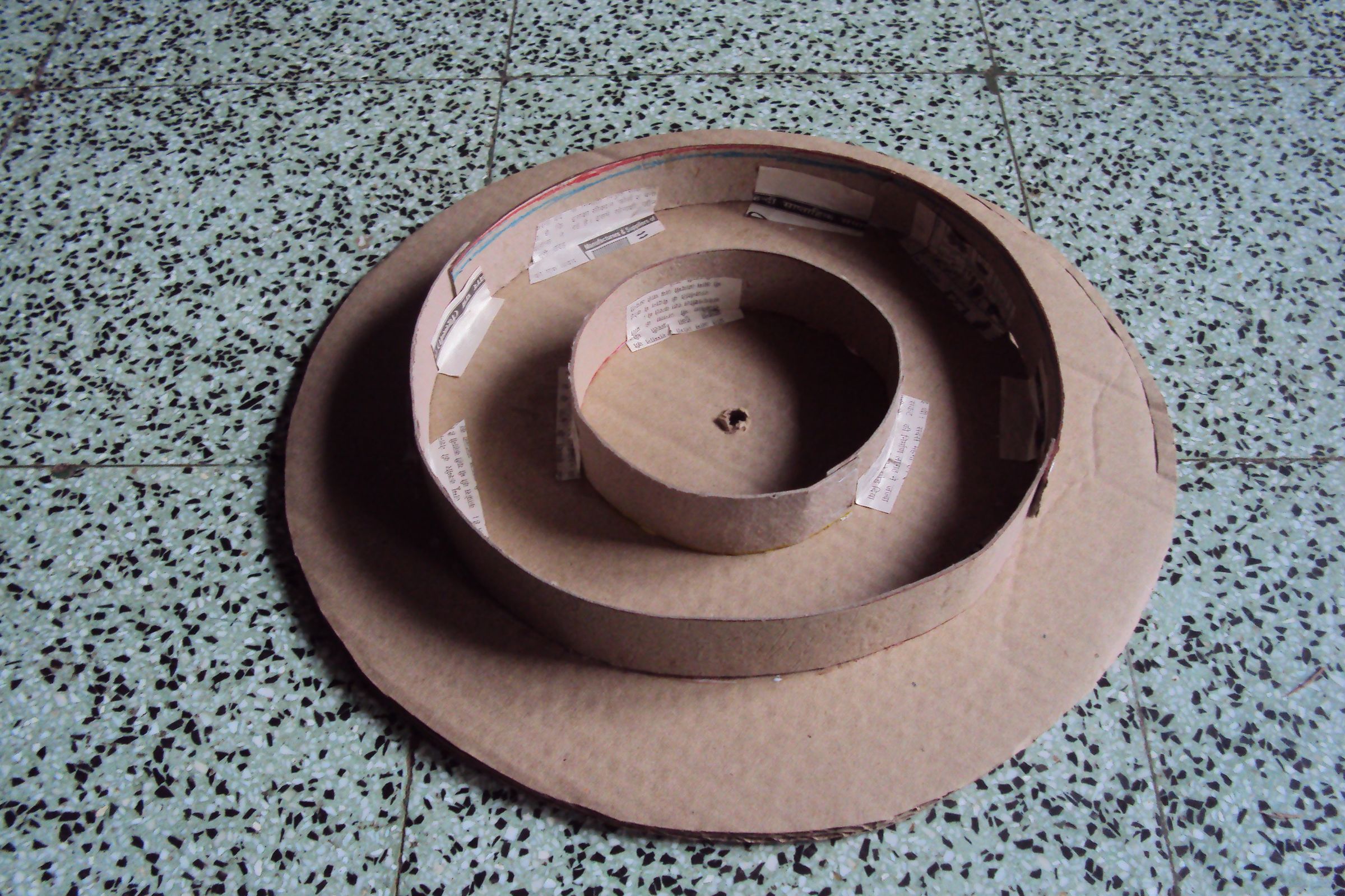 CARDBOARD ROTATING CENTERPIECE : 13 Steps (with Pictures) - Instructables