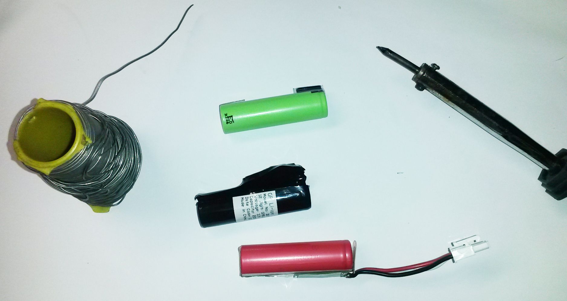 Replacing the Battery of a Logitech Boombox : 5 Steps - Instructables