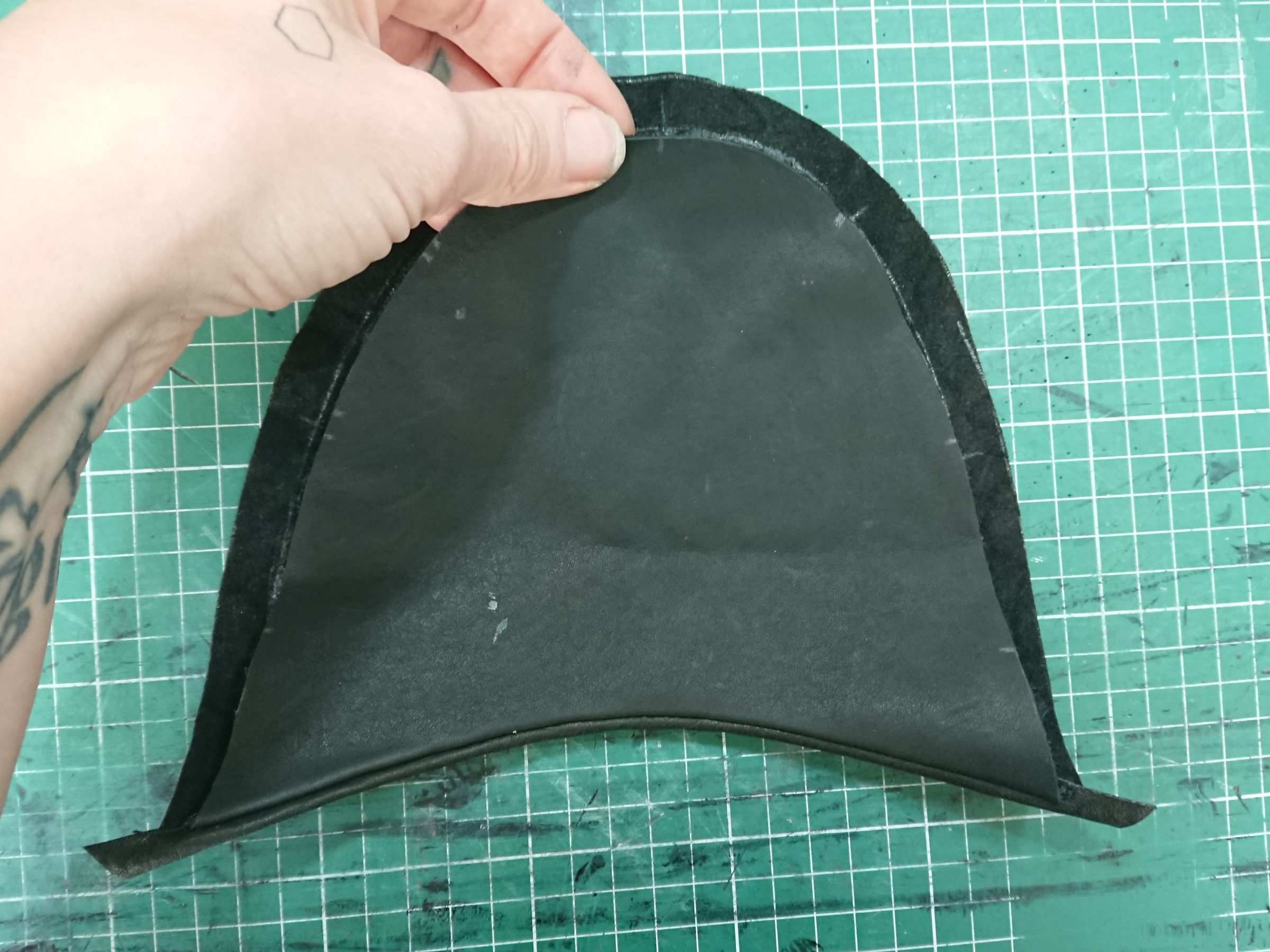 Making Leather Slippers : 9 Steps (with Pictures) - Instructables