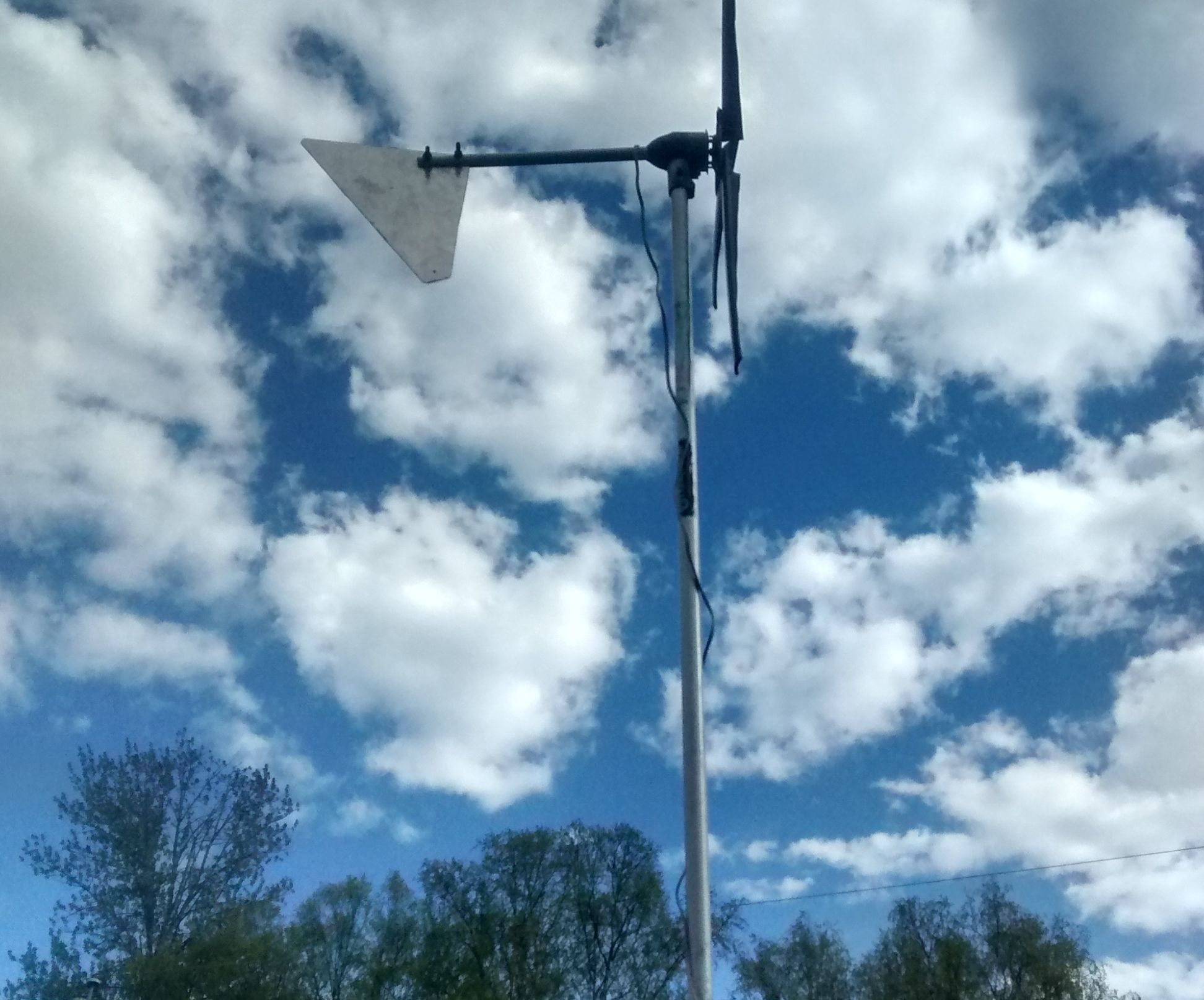 Design a Wind Turbine From Trash : 7 Steps - Instructables