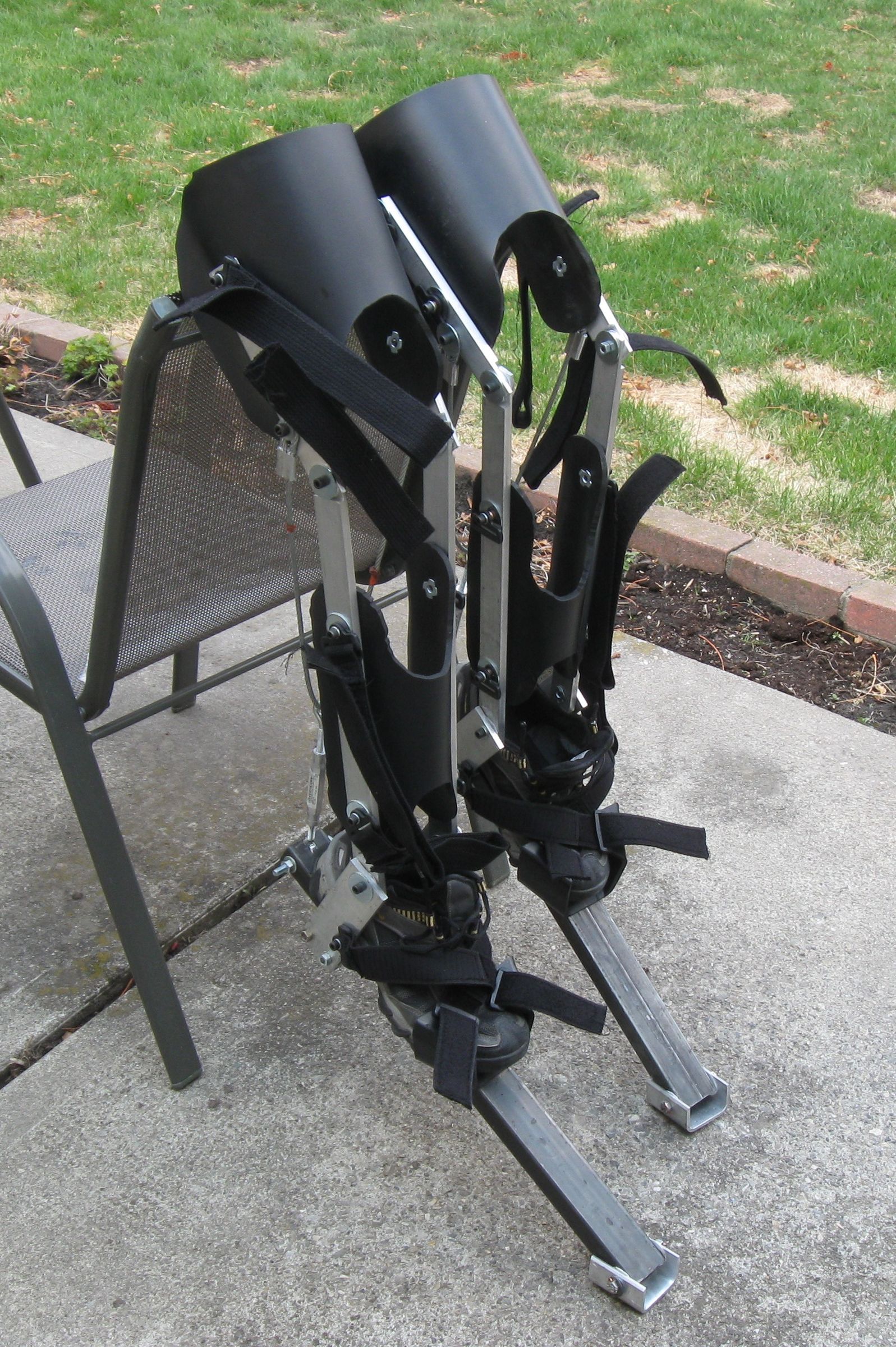 Werewolf Stilts, Digitigrade Legs. : 9 Steps (with Pictures ...