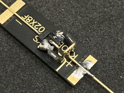 Tiny, Solar Powered, Light Seeking BEAM Bot (Mini Photopopper) : 18 ...