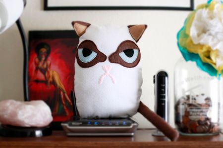 How to Make a Grumpy Cat Plush : 8 Steps (with Pictures) - Instructables