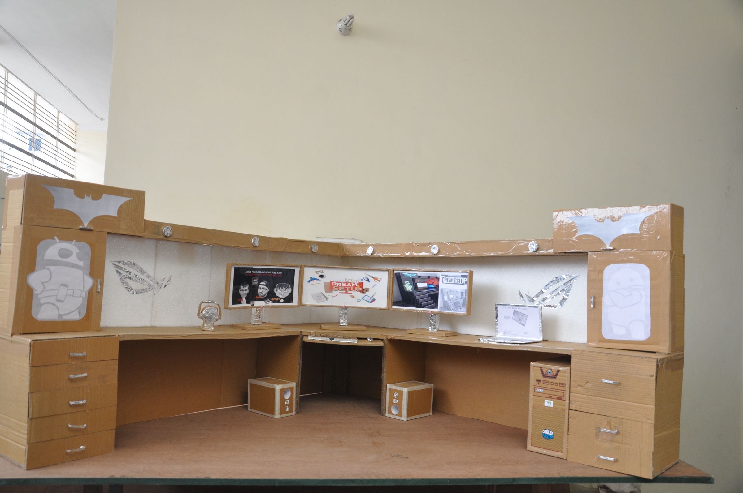 Cardboad Computer Desk : 5 Steps (with Pictures) - Instructables