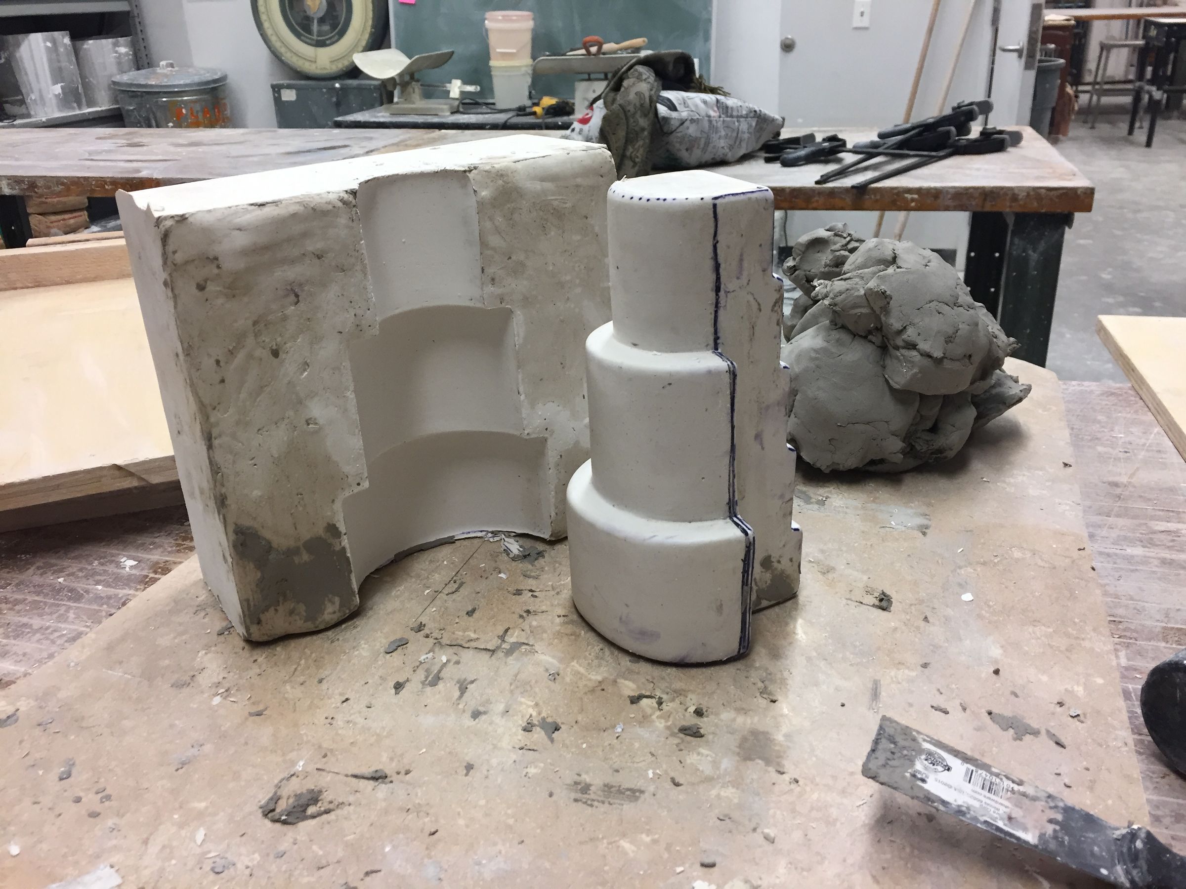 Plaster Molds for Slipcasting : 7 Steps (with Pictures) - Instructables