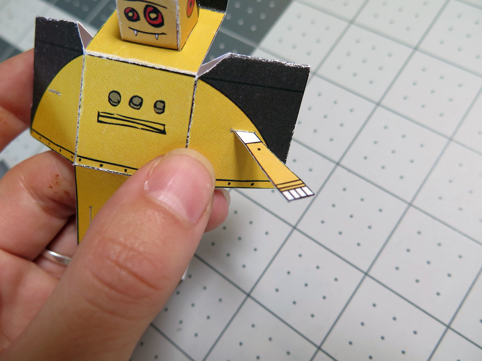 Vampire Robot Papercraft : 13 Steps (with Pictures) - Instructables