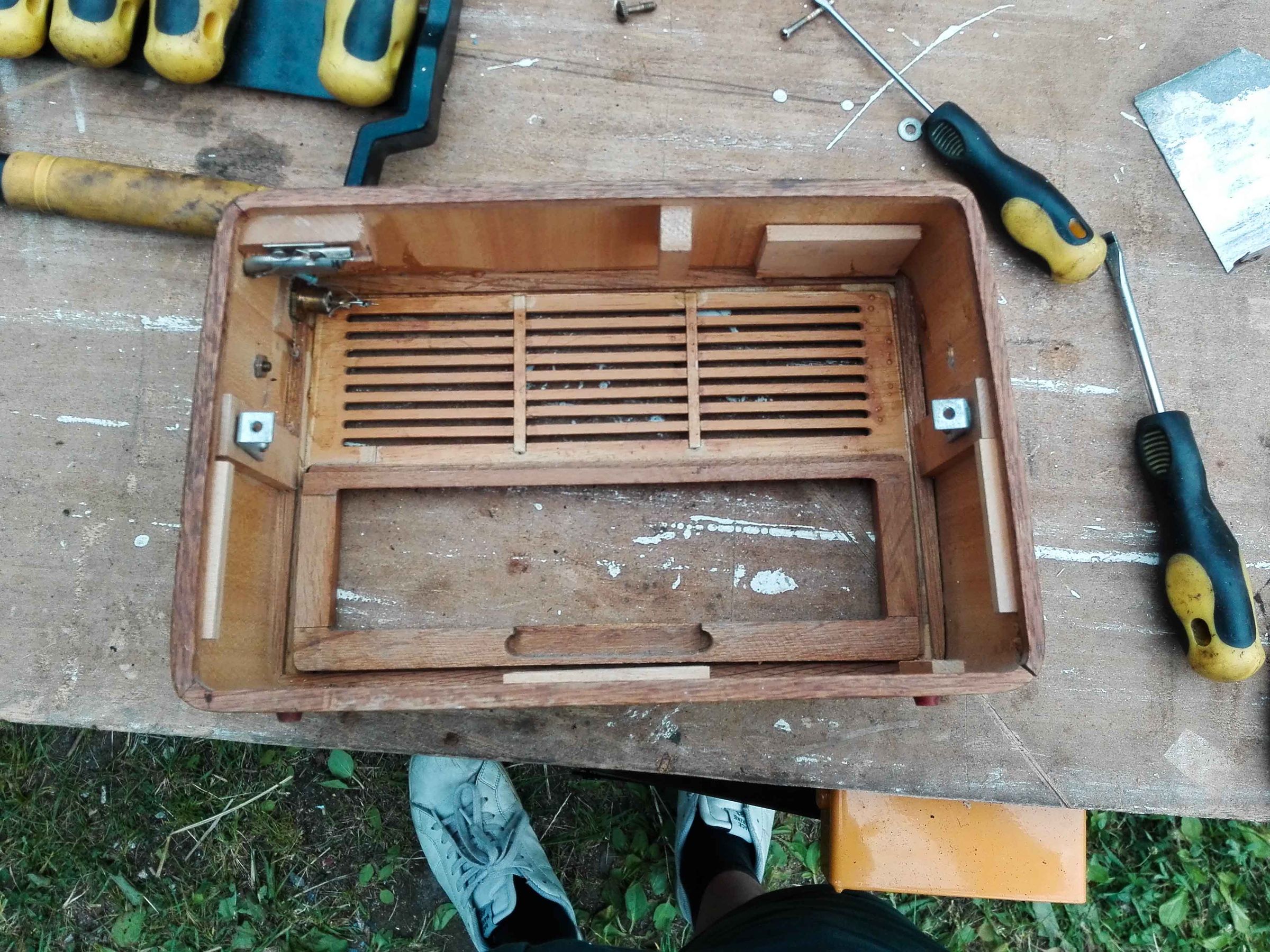 Retro Radio Upgrade : 5 Steps (with Pictures) - Instructables