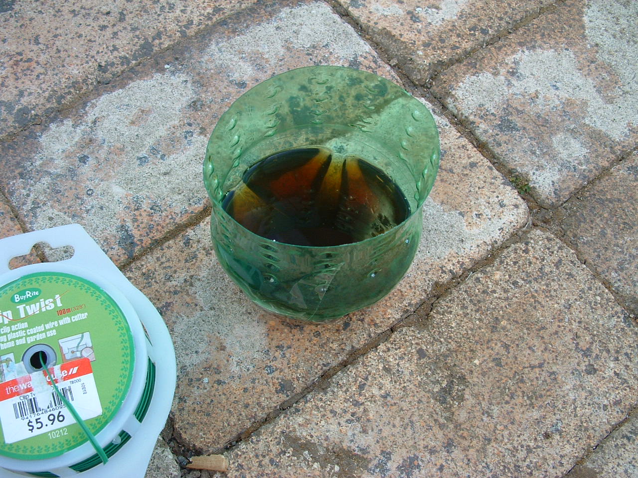 Fly Trap : 9 Steps - Instructables