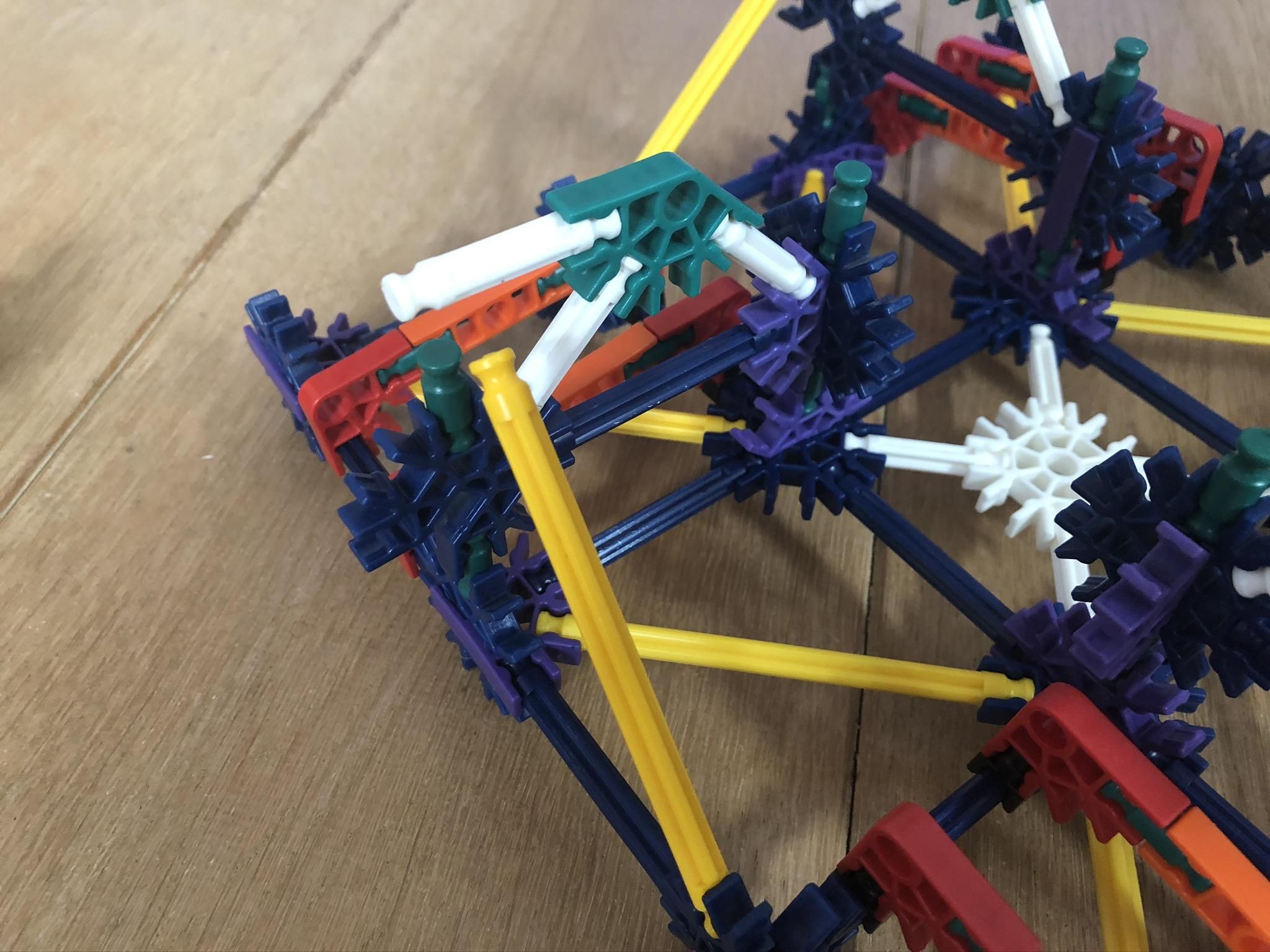 4-way Path Seperator for Knex Ball Machines : 11 Steps - Instructables