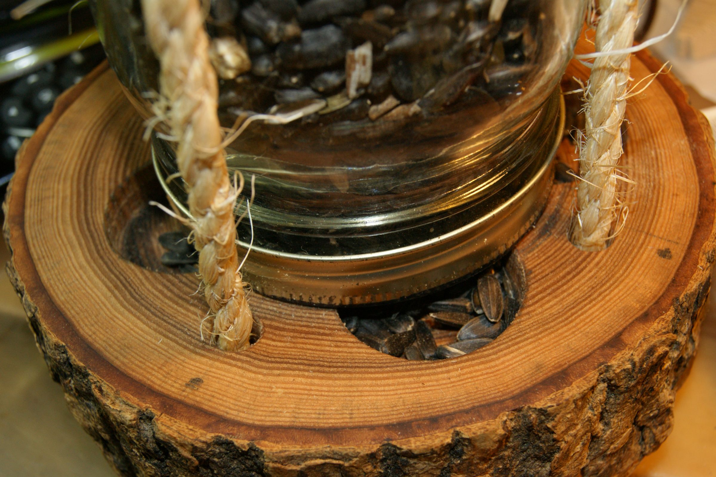 Mason Jar Log Bird Feeder : 9 Steps (with Pictures) - Instructables