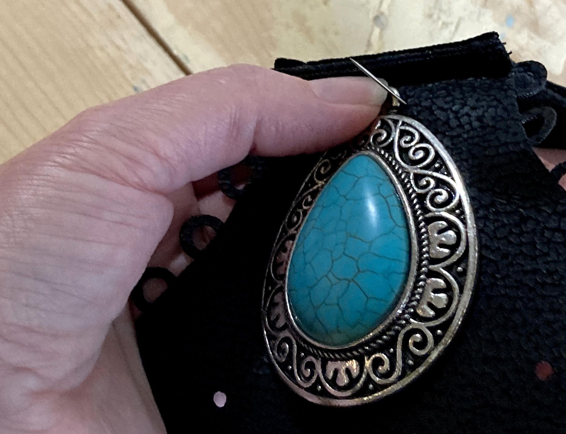 Twinkling Necklace : 11 Steps (with Pictures) - Instructables