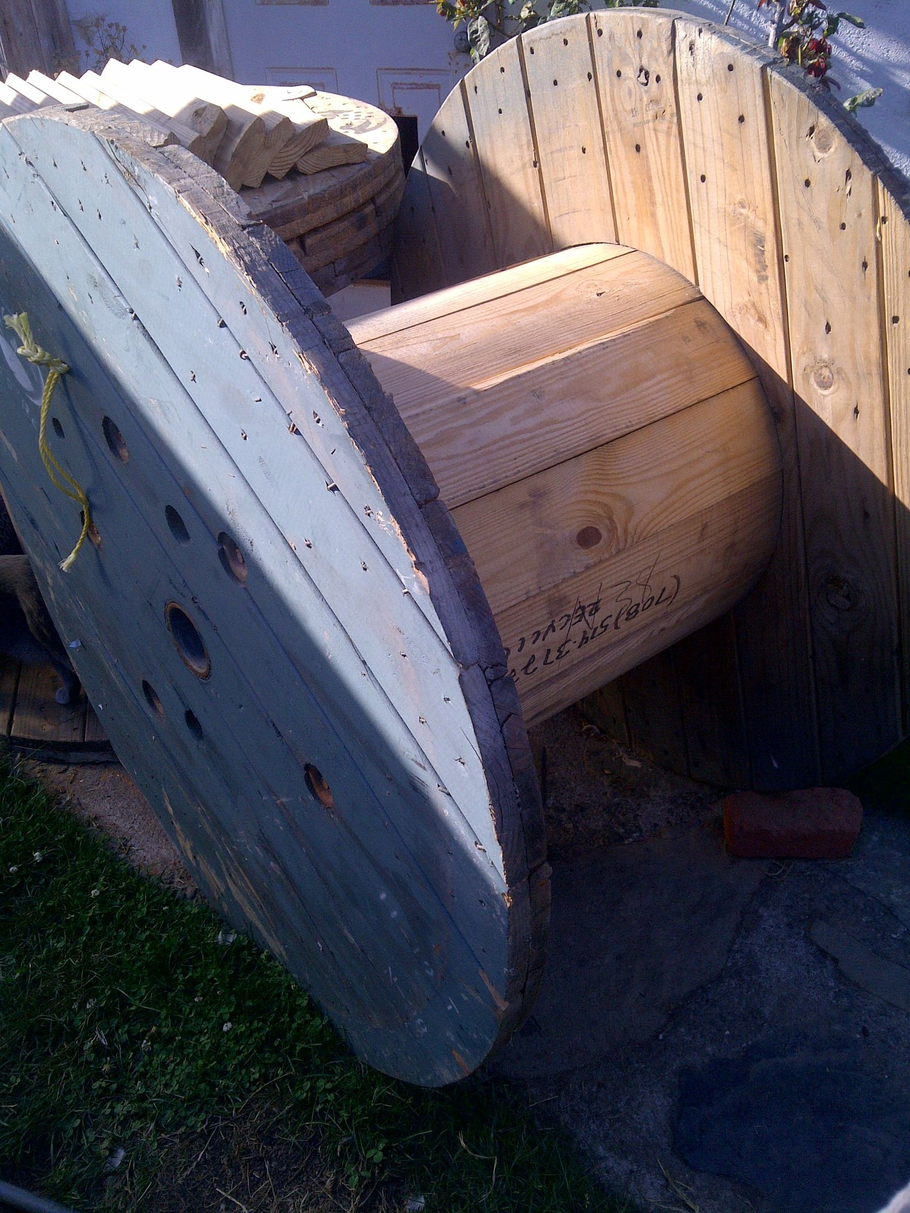 Cable Spool Duck House : 7 Steps (with Pictures) - Instructables