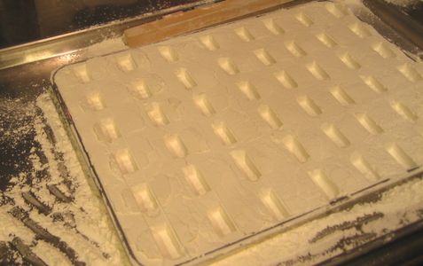 Corn Starch Candy Mold - Lessons Learned : 5 Steps - Instructables