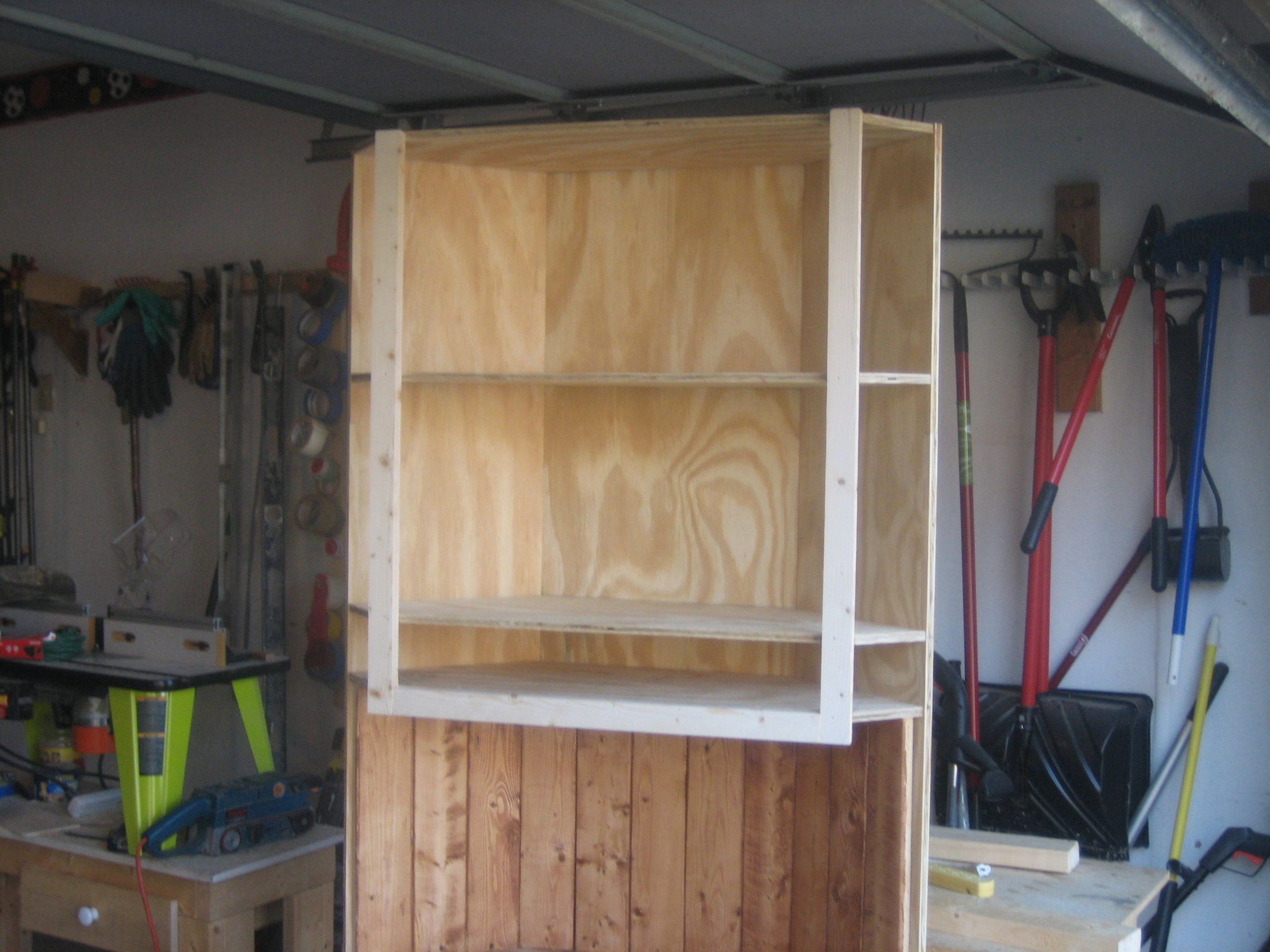 KITCHEN CORNER HUTCH : 18 Steps (with Pictures) - Instructables