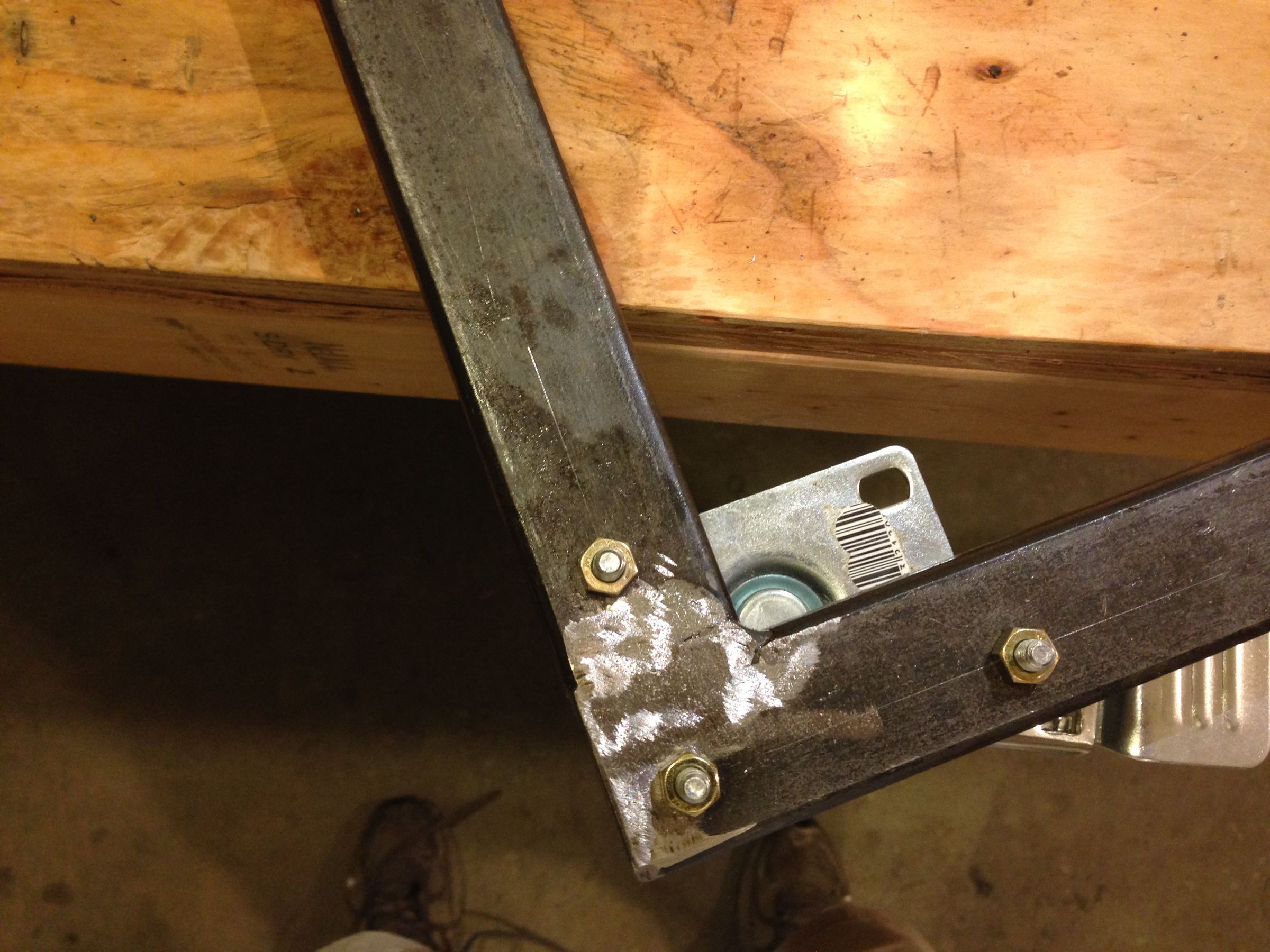 Metal Rotating Tool Stand : 6 Steps (with Pictures) - Instructables
