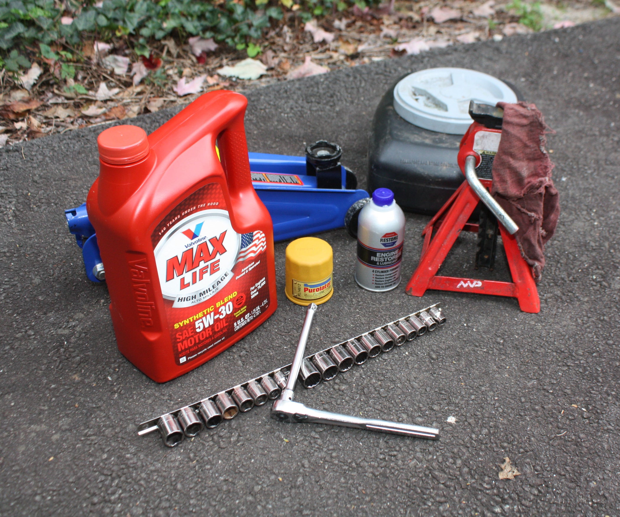 How To Properly Change Your Vehicles Oil 8 Steps with Pictures how-to-properly-change-your-vehicles-oil-8-steps-with-pictures