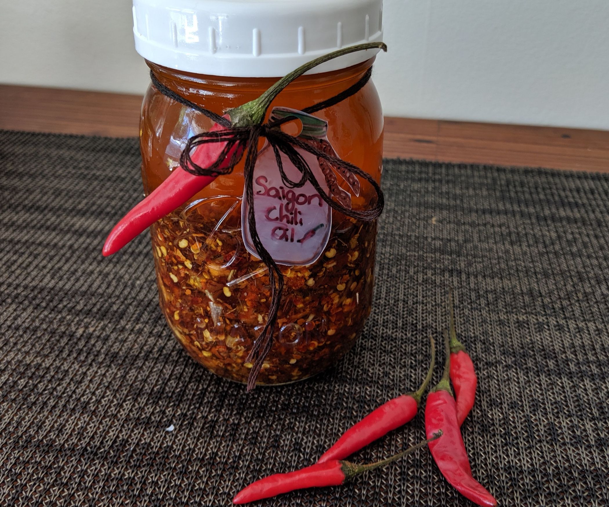 Spicy Saigon Chili Oil : 5 Steps - Instructables