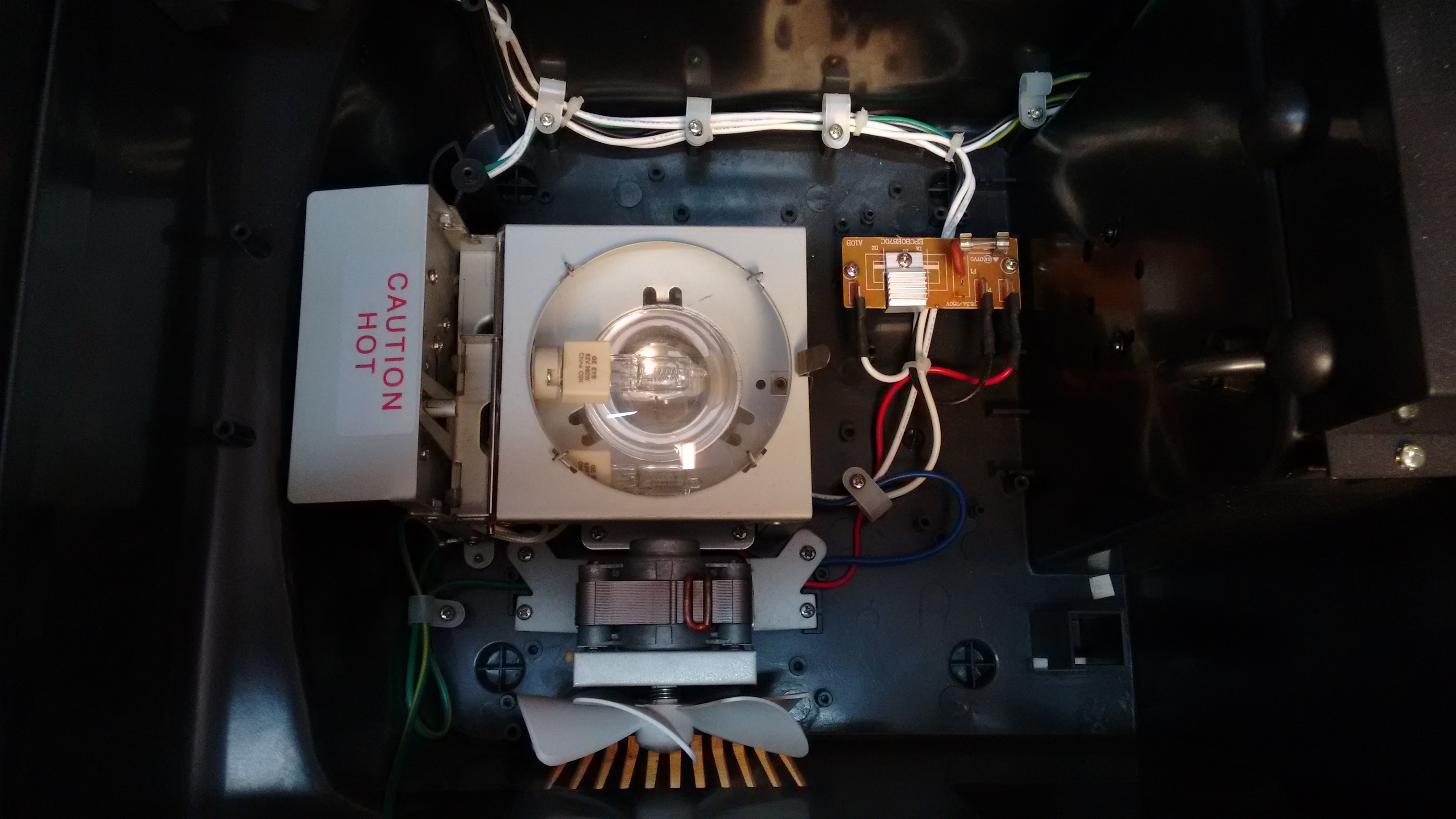 Overhead Projector Salvage : 12 Steps (with Pictures) - Instructables