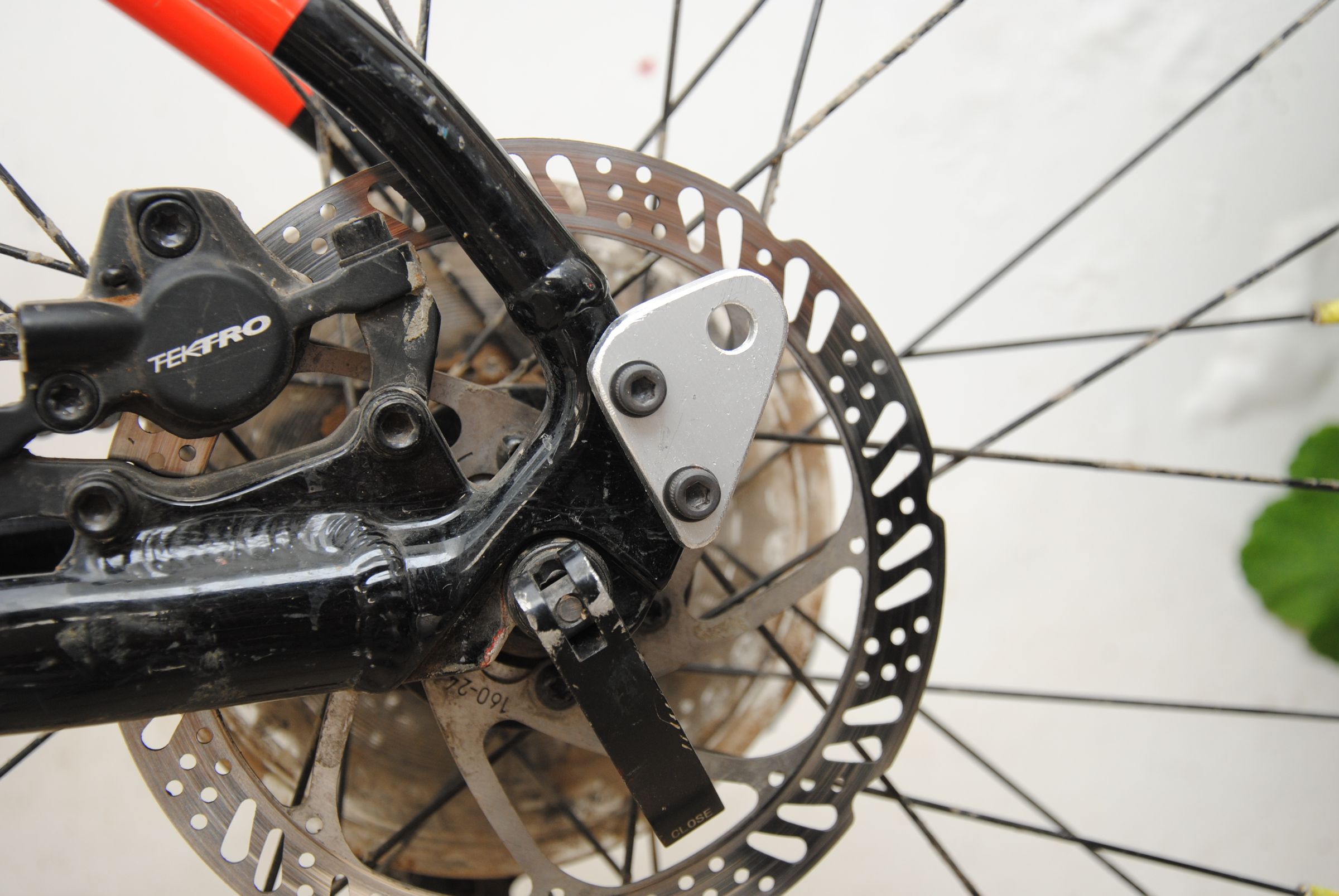 DIY Bike Rear Rack With a MAGNETIC U-lock Mount! (no Welding) : 16 ...