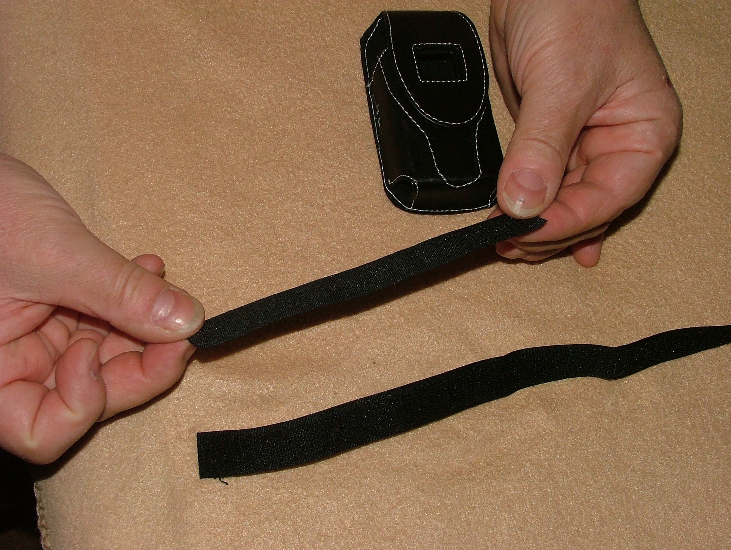 Cell Phone Wrist Band : 8 Steps - Instructables