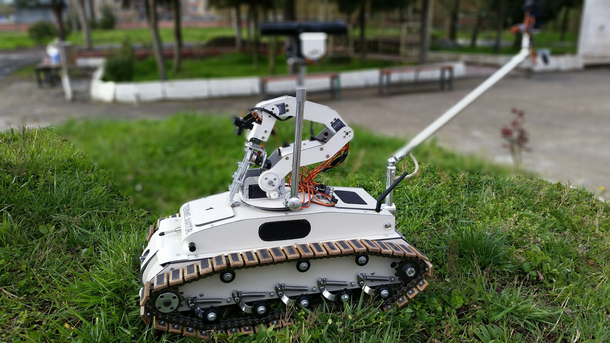 Bomb Disposal Robot ( Termenatör ) : 13 Steps (with Pictures) - Instructables
