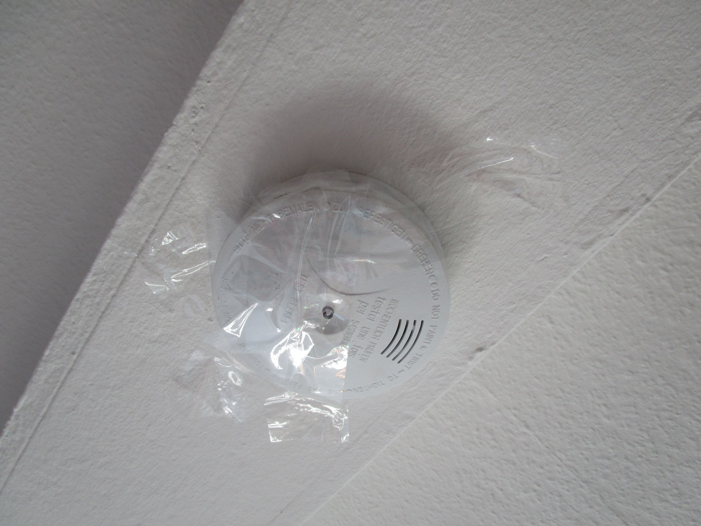 Smoke Detector Mount Bracket Repair : 3 Steps - Instructables