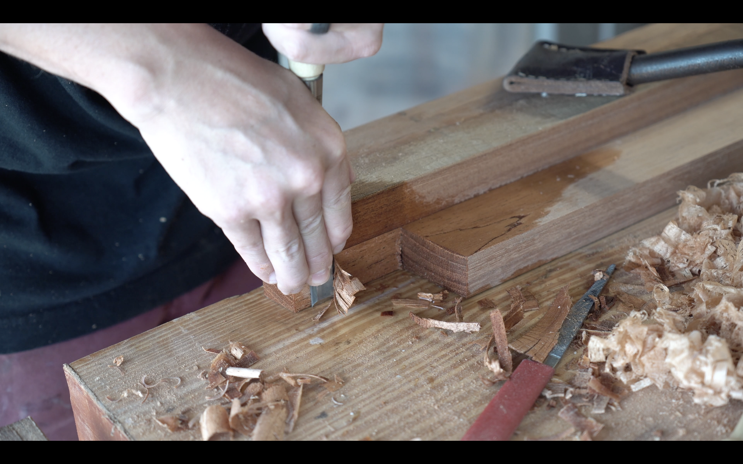 Modern Dining Table - Traditional Joinery : 10 Steps (with Pictures ...