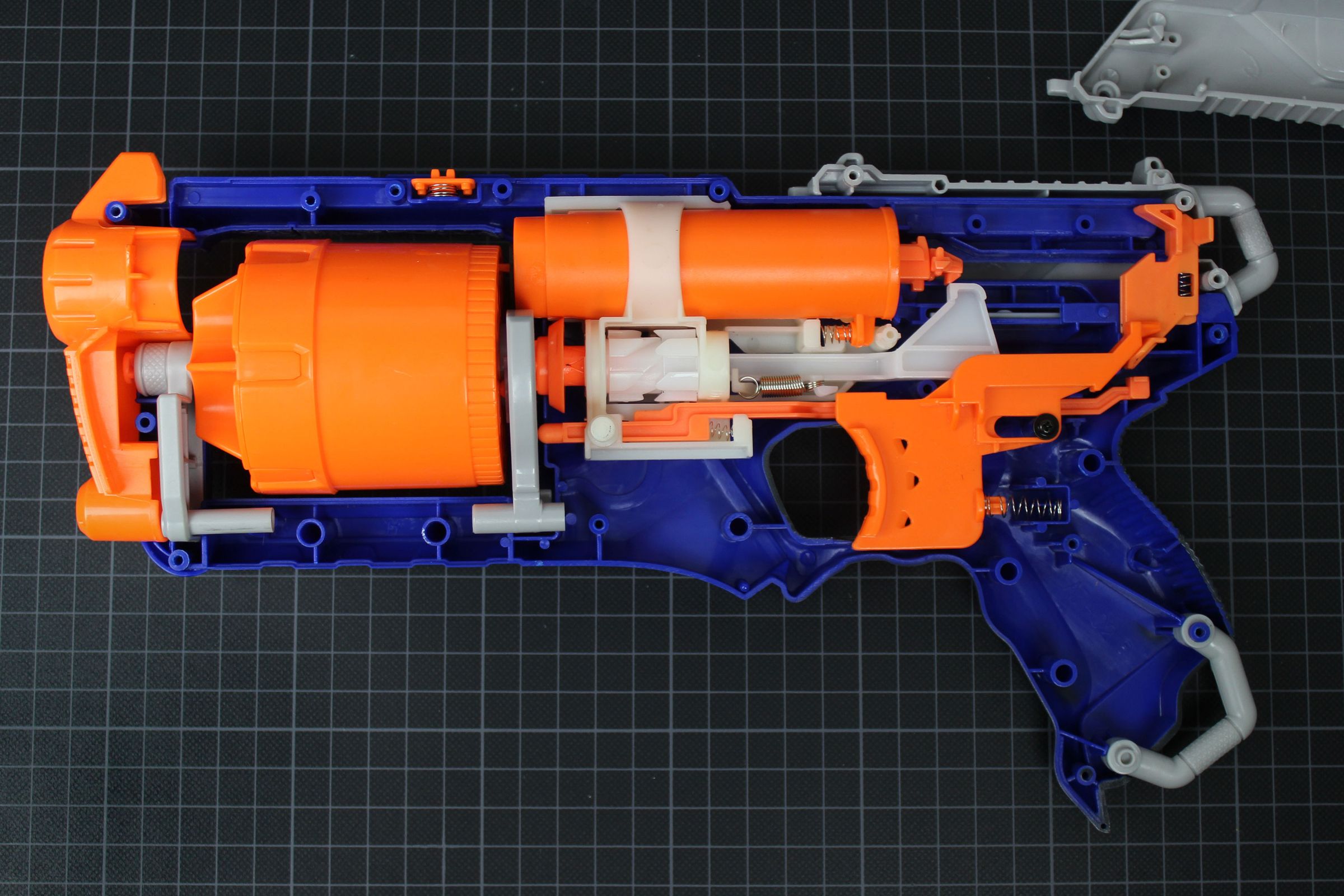 18 Shot Nerf Strongarm : 8 Steps (with Pictures) - Instructables