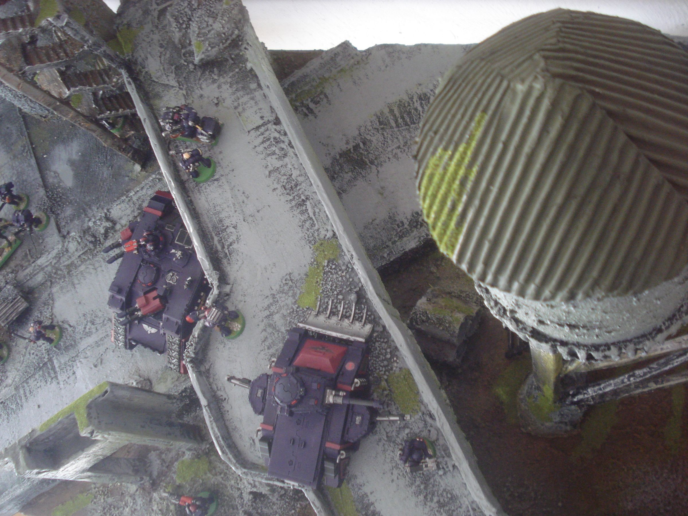 Turning a Cardboard City Into a Warhammer 40K Terrain : 12 Steps (with ...