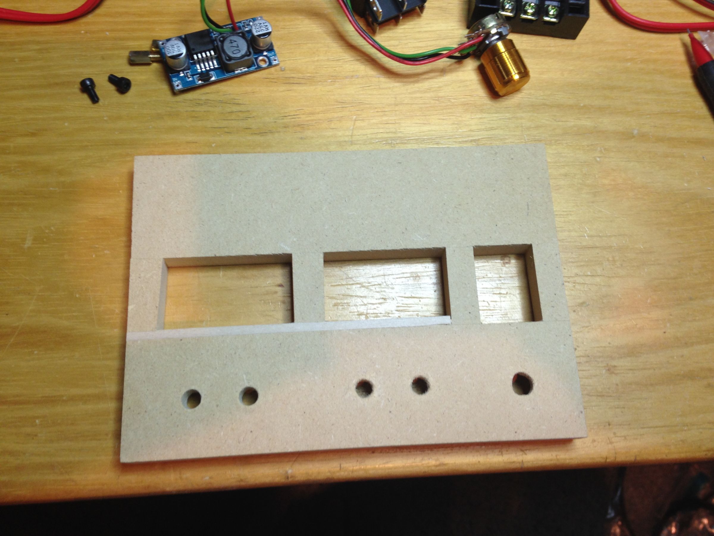 DIY Adjustable Bench Power Supply : 5 Steps (with Pictures) - Instructables