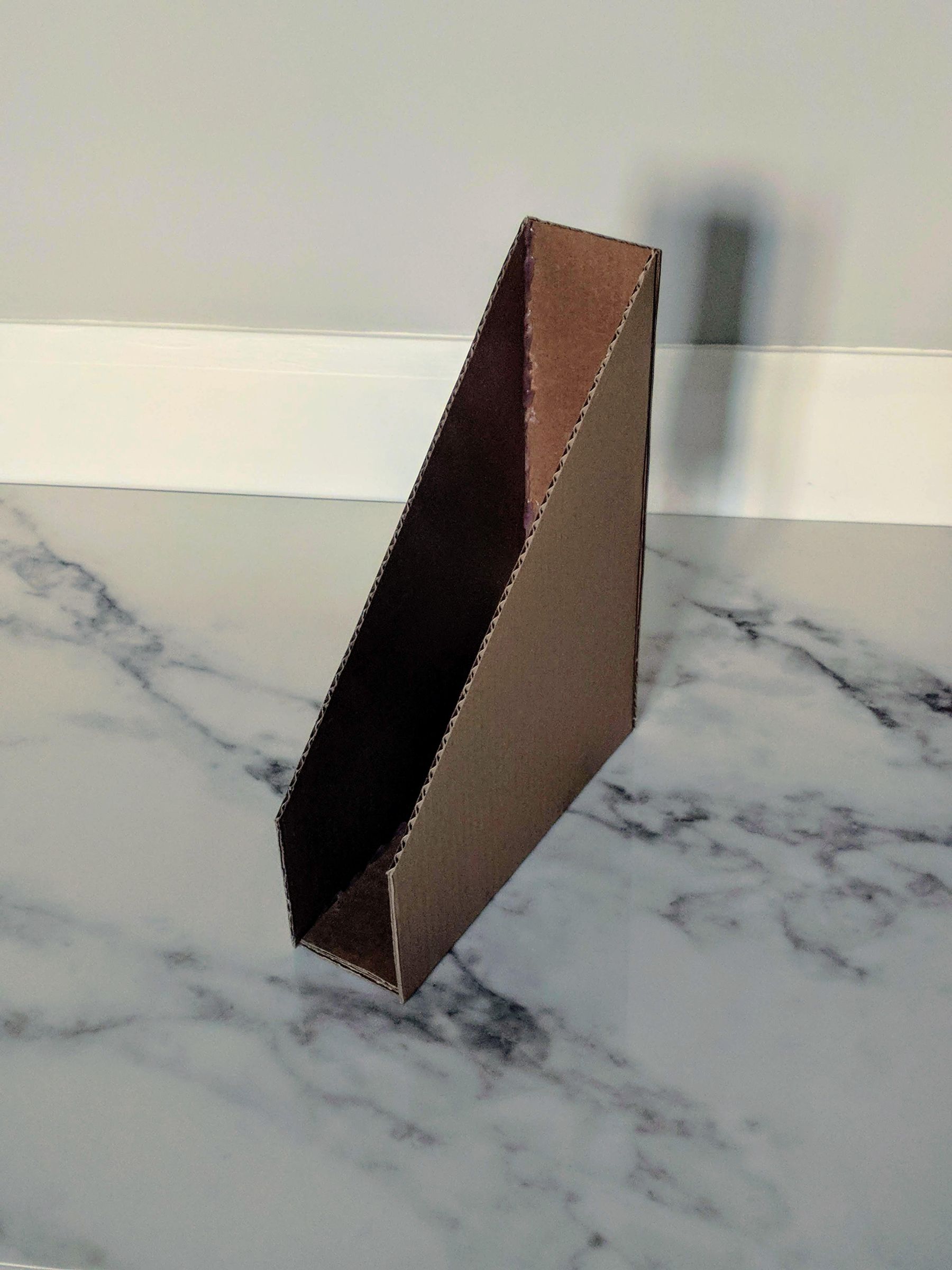 Cardboard File Holder : 6 Steps (with Pictures) - Instructables